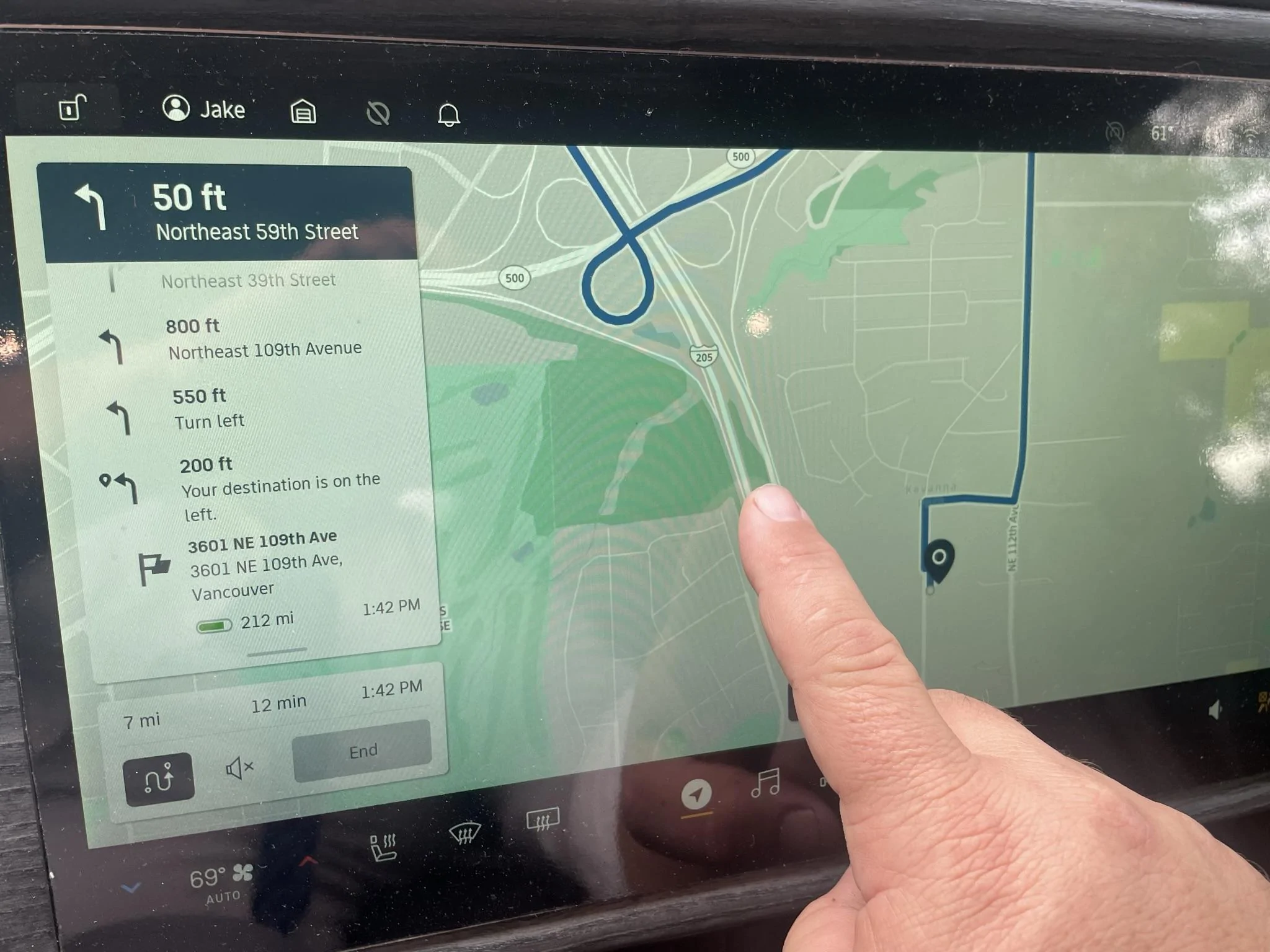 Quick Map Tip: zoom in with 1 finger tap, zoom out with 2 finger tap ...