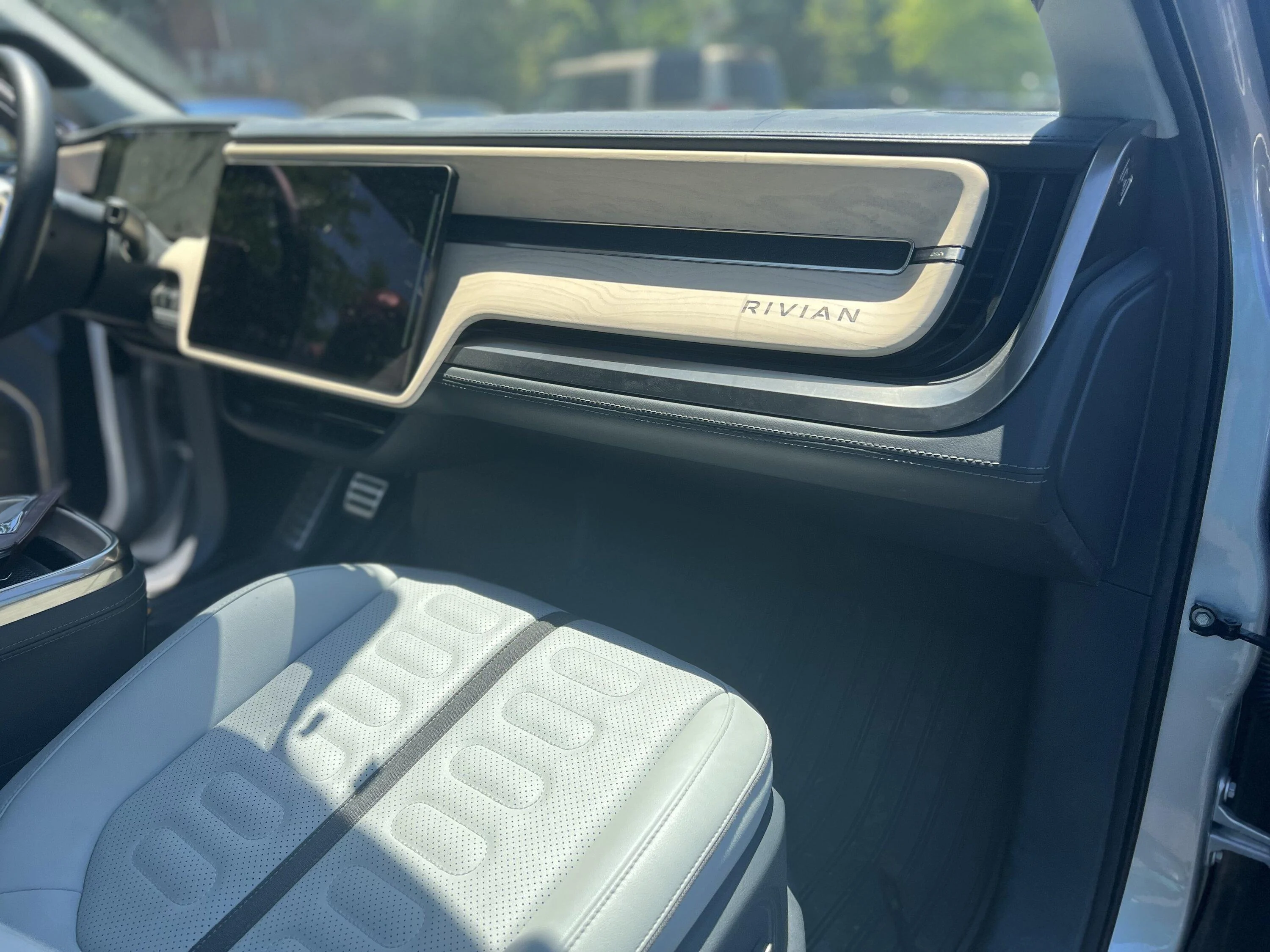 Photos: R1T with preproduction Ocean Coast interior | Rivian Forum ...