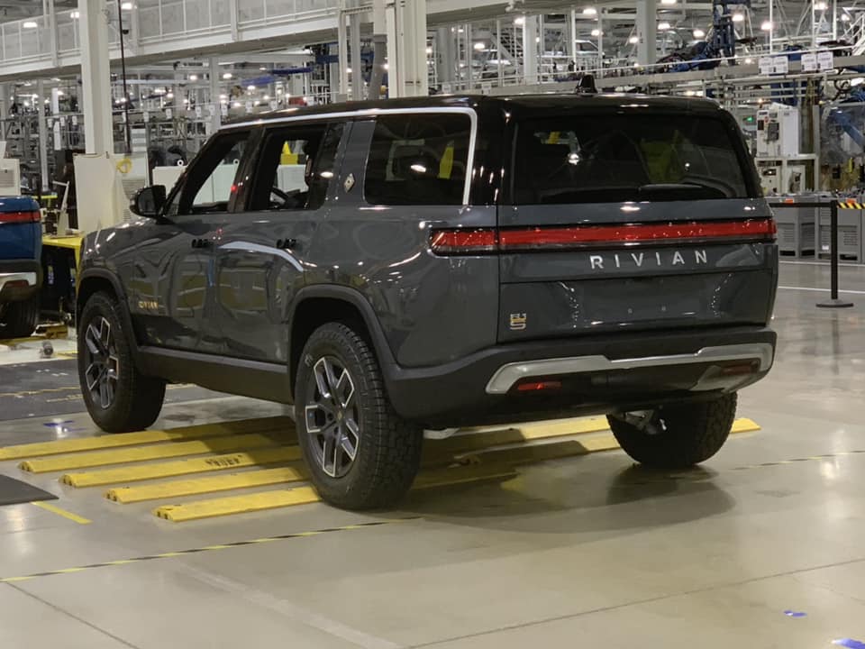 Rivian Holiday Family Day - Our self guided tour of the factory floor ...