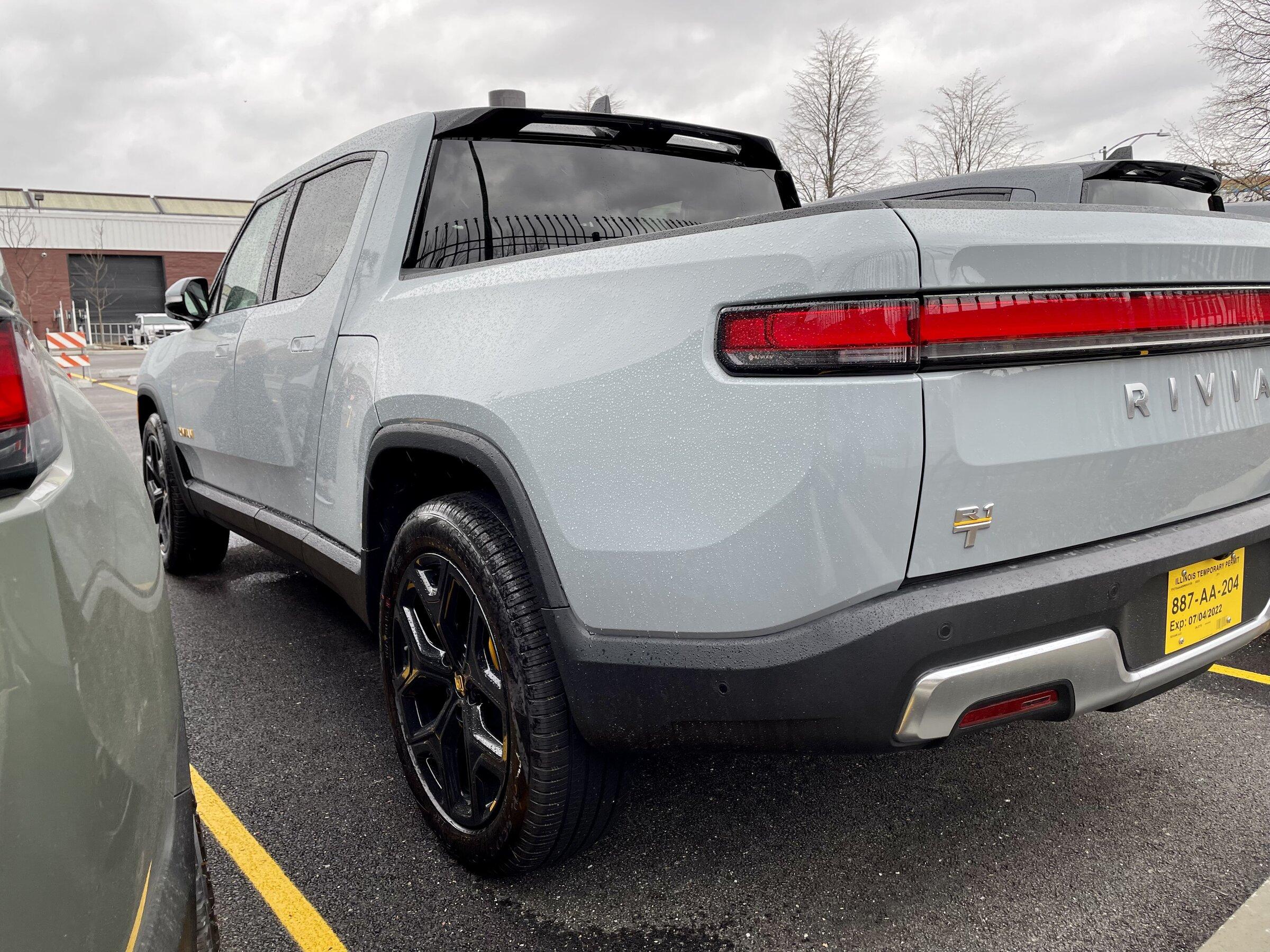 Chicago Rivian Sales Location Under Construction | Page 10 | Rivian ...