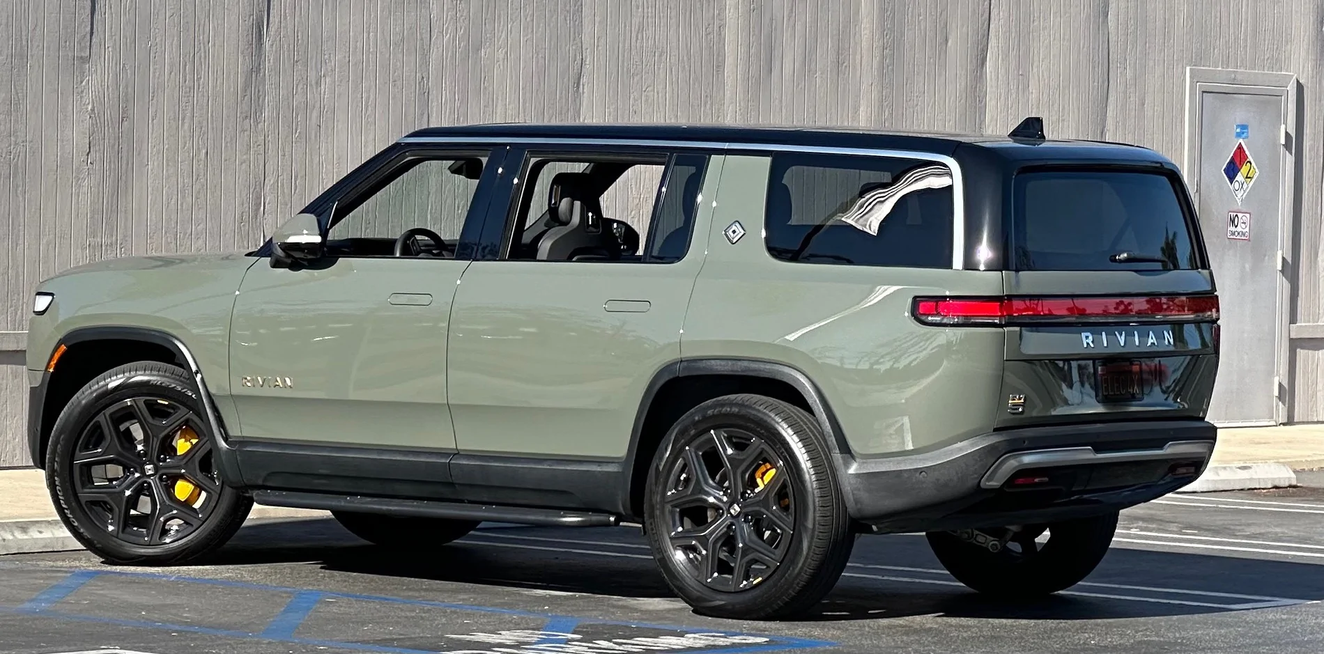Gloss or Matte PPF for 2026 LE Green R1S Quad | Rivian Forums - R1T R1S ...