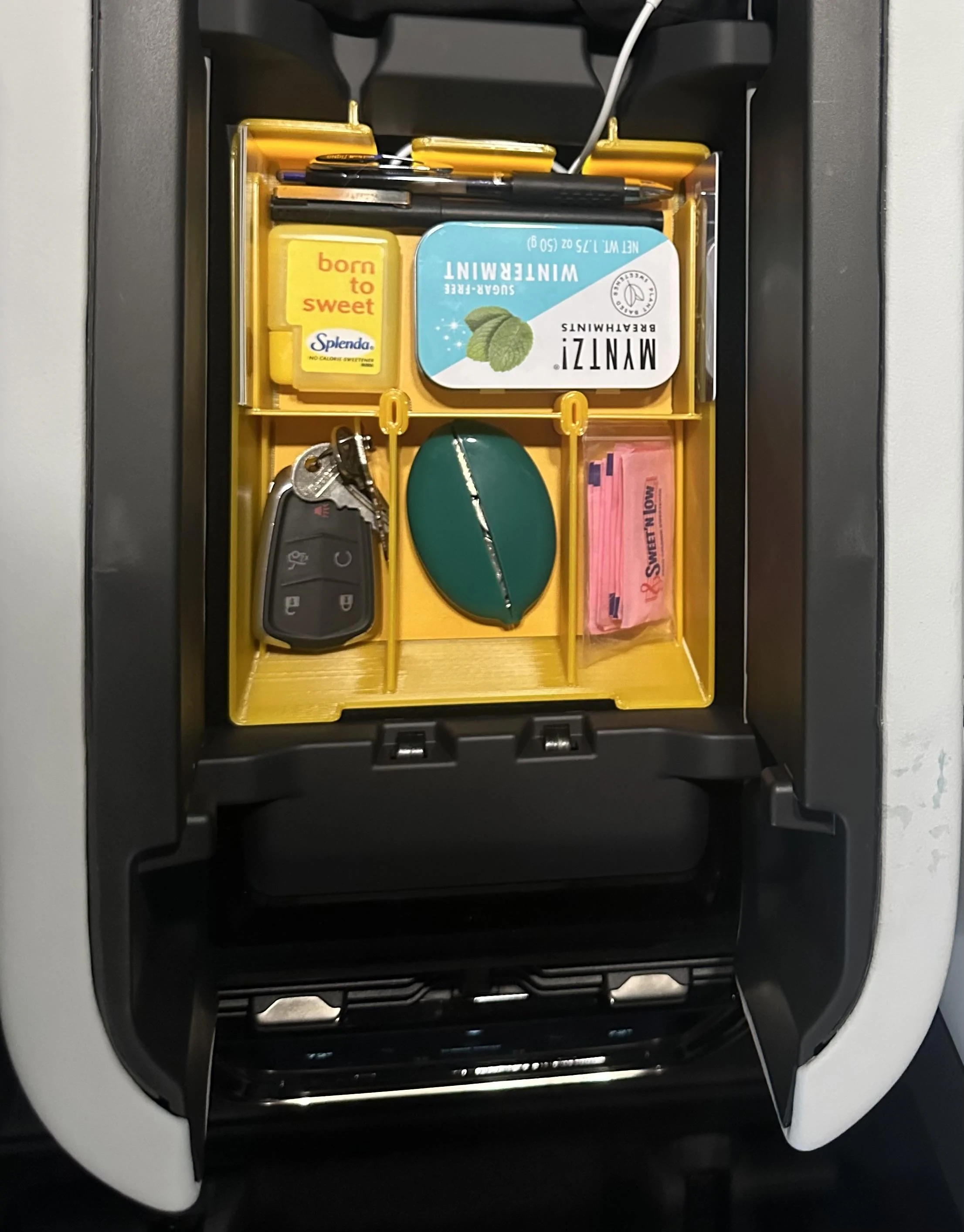 R1T Center Console/Storage - Organization System Recommendations ...