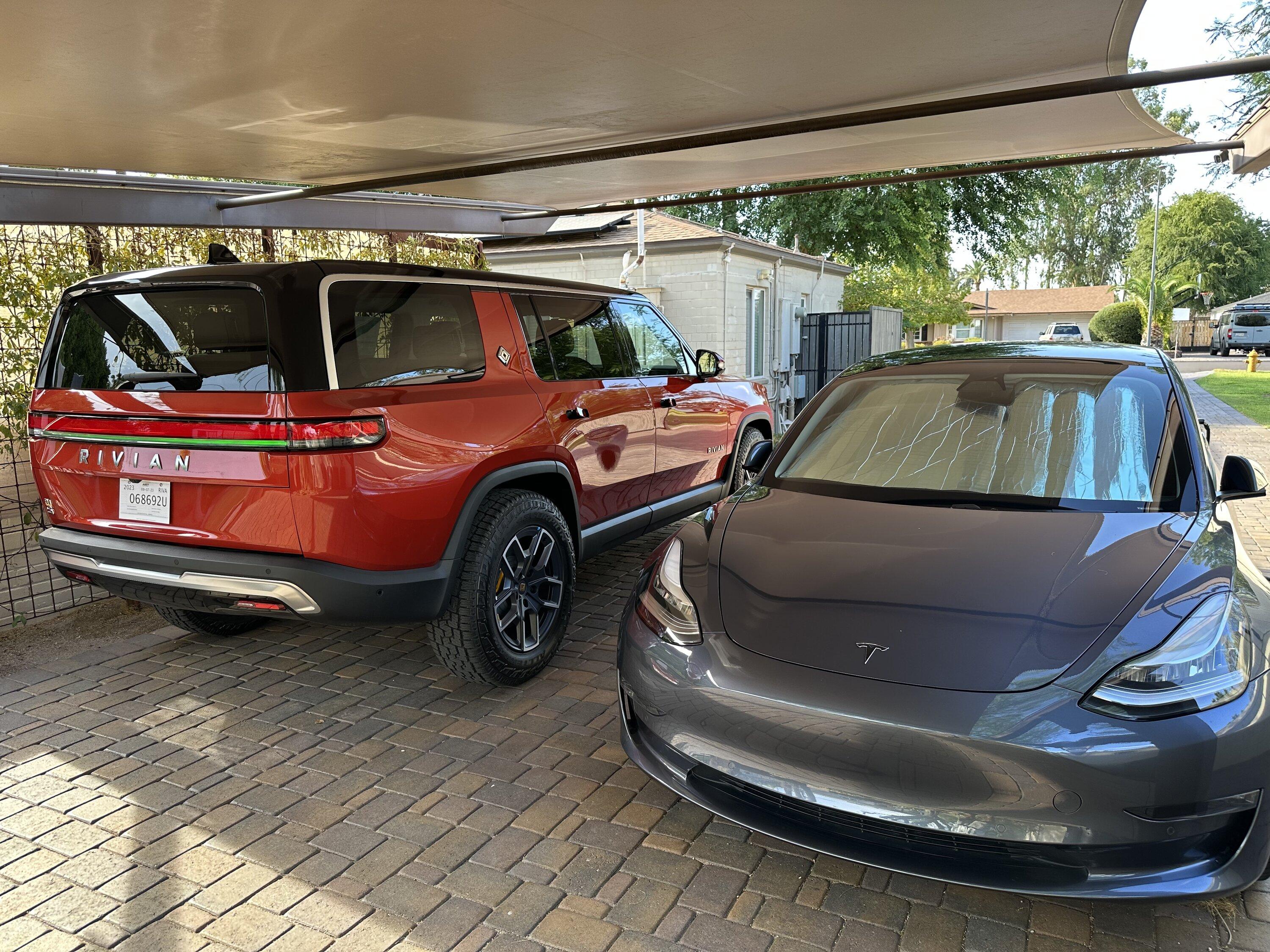 2nd Rivian Delivery! Proud R1T and R1S Owner (but one delivery issue ...