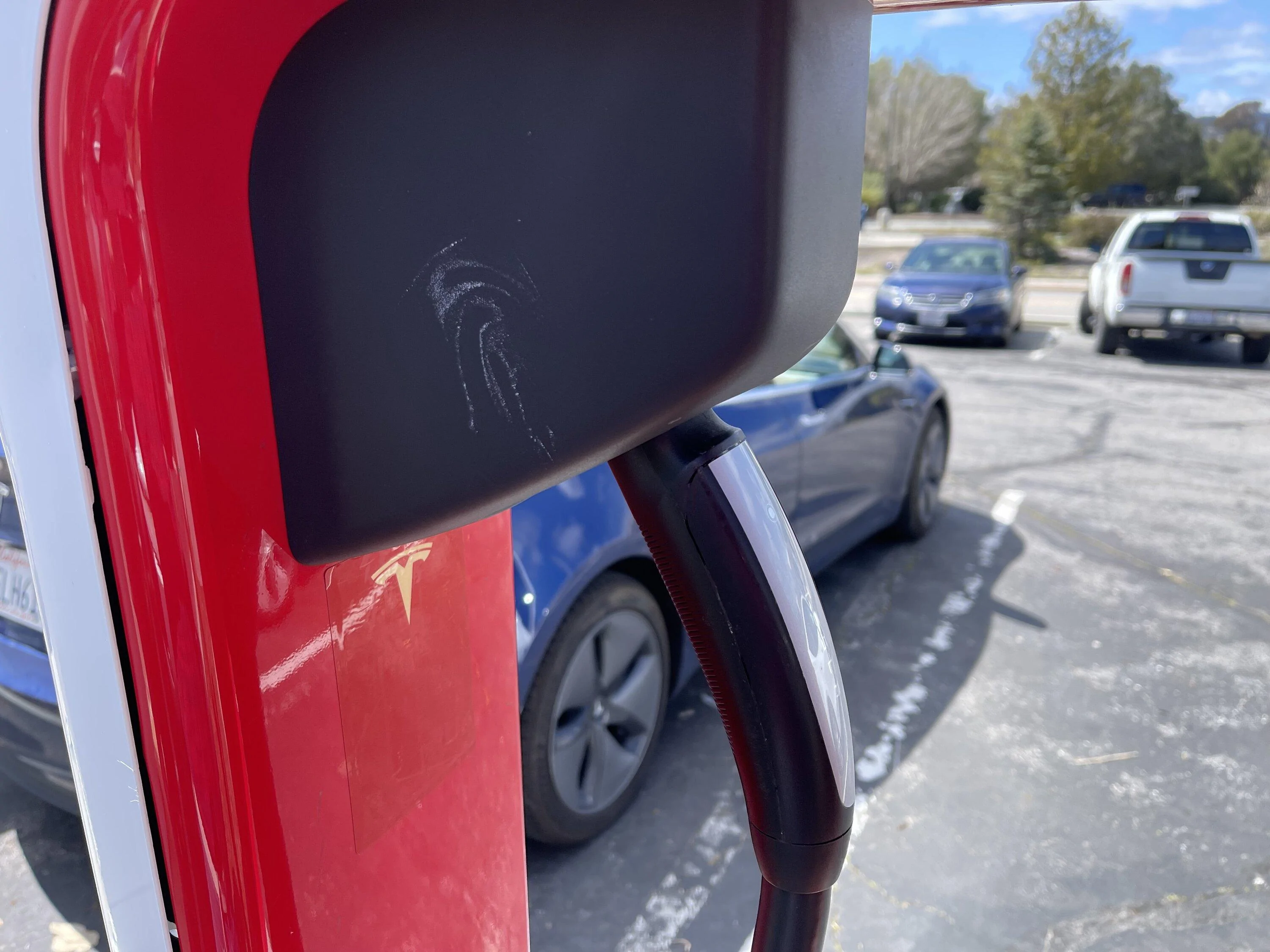 It’s like magic (Tesla Magic Dock) | Rivian Forum - R1T R1S R2 R3 News ...