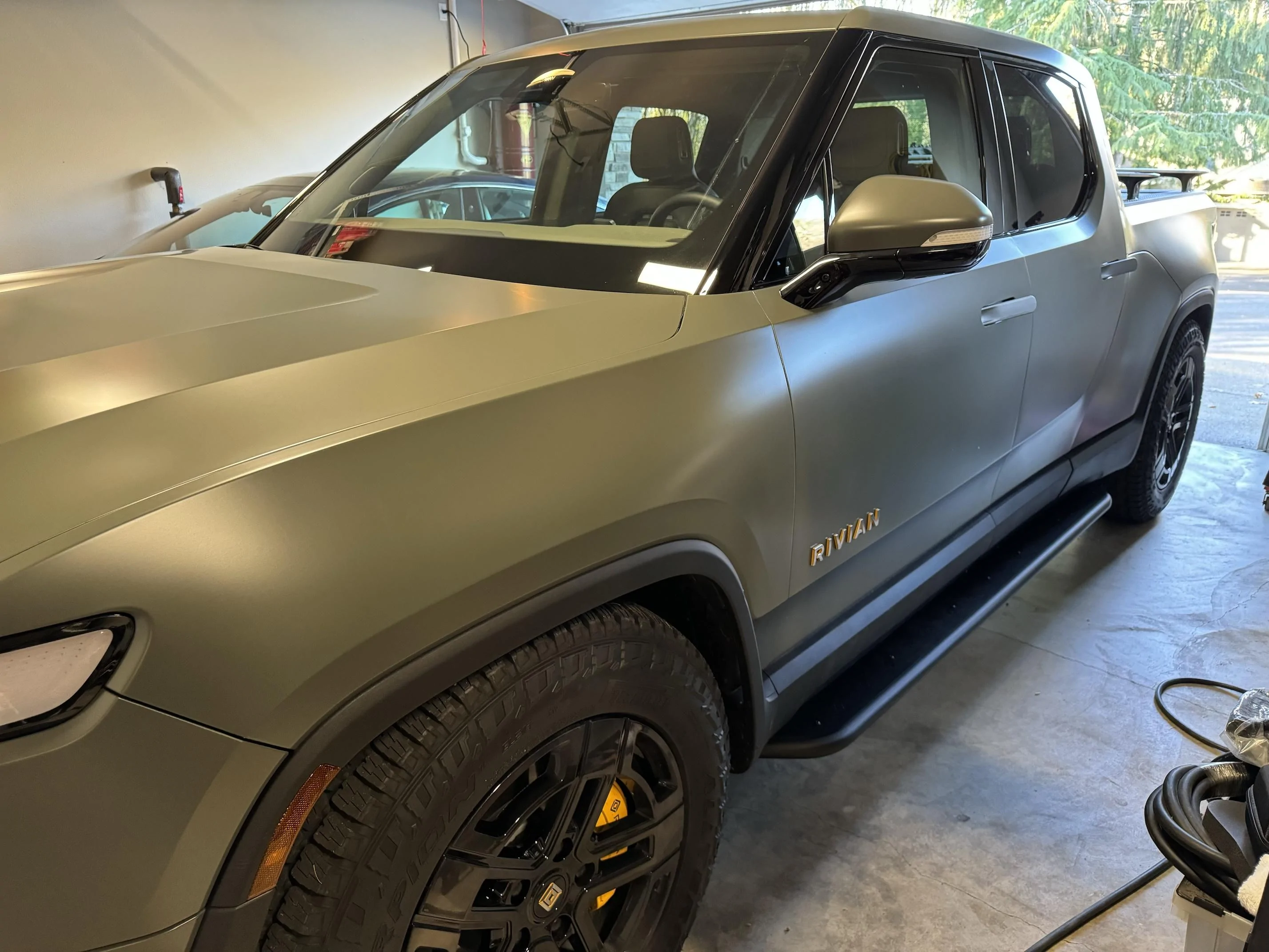 Introducing RMaxx Running Boards & Rock Sliders for Rivian R1T / R1S ...