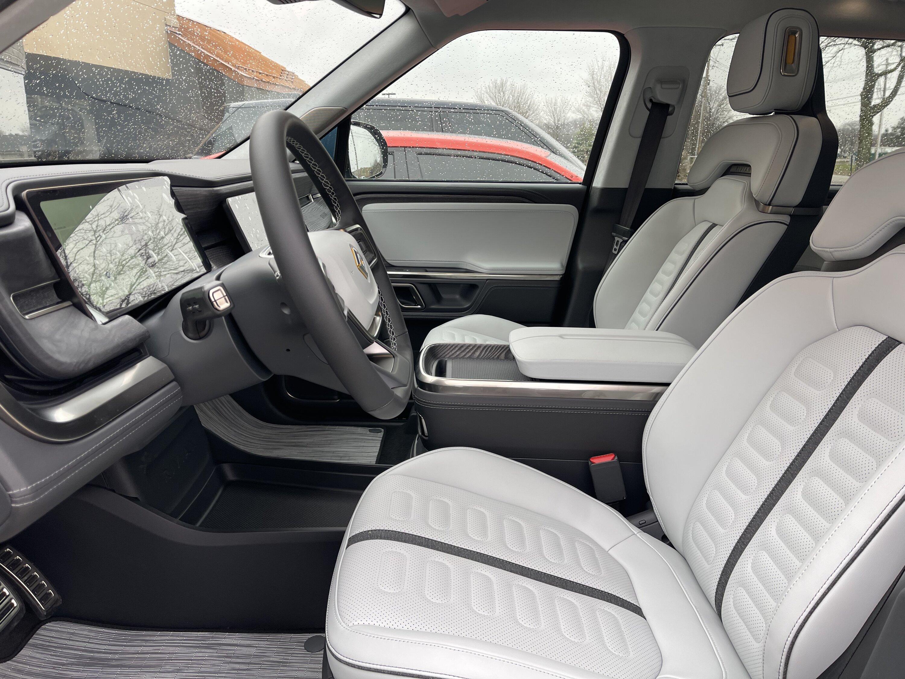 Confirmed by Rivian: R1S w/ Ocean Coast Interior - Deliveries Not Until ...