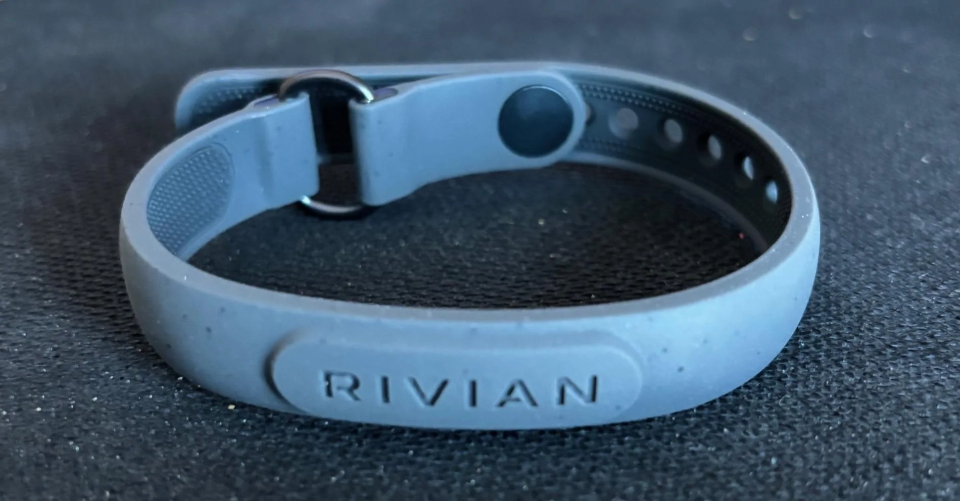 North Carolina - NEW Rivian Wrist Band - Gray Speckeled | Rivian Forum ...