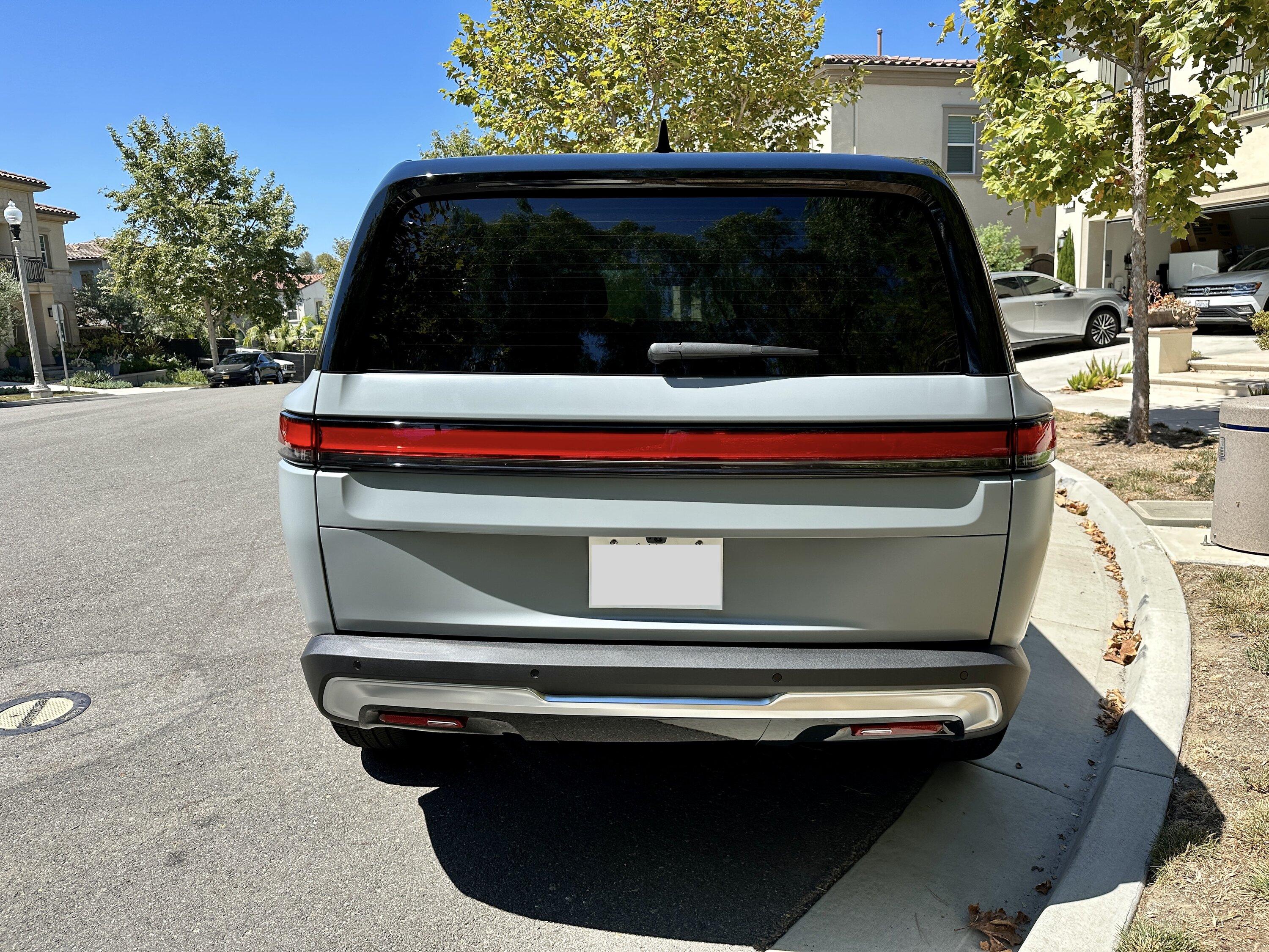 Limestone R1S w/ STEK DYNOmatte PPF wrap | Rivian Forum - R1T R1S R2 R3 ...