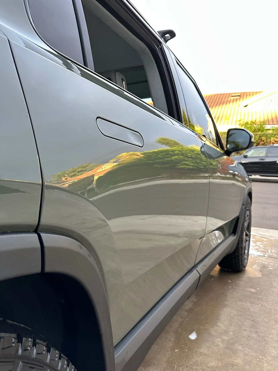 Gloss or Matte PPF for 2026 LE Green R1S Quad | Rivian Forums - R1T R1S ...