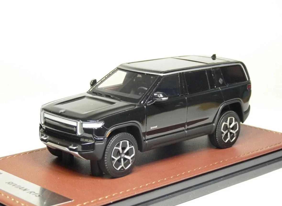 LAST CALL Rivian 1/43 models | Rivian Forum - R1T R1S R2 R3 News, Specs ...