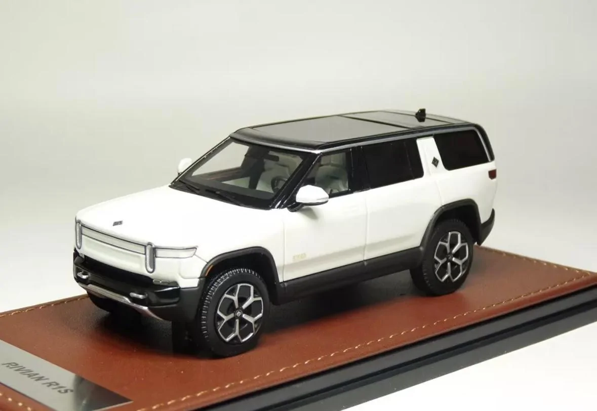 LAST CALL Rivian 1/43 models | Rivian Forum - R1T R1S R2 R3 News, Specs ...