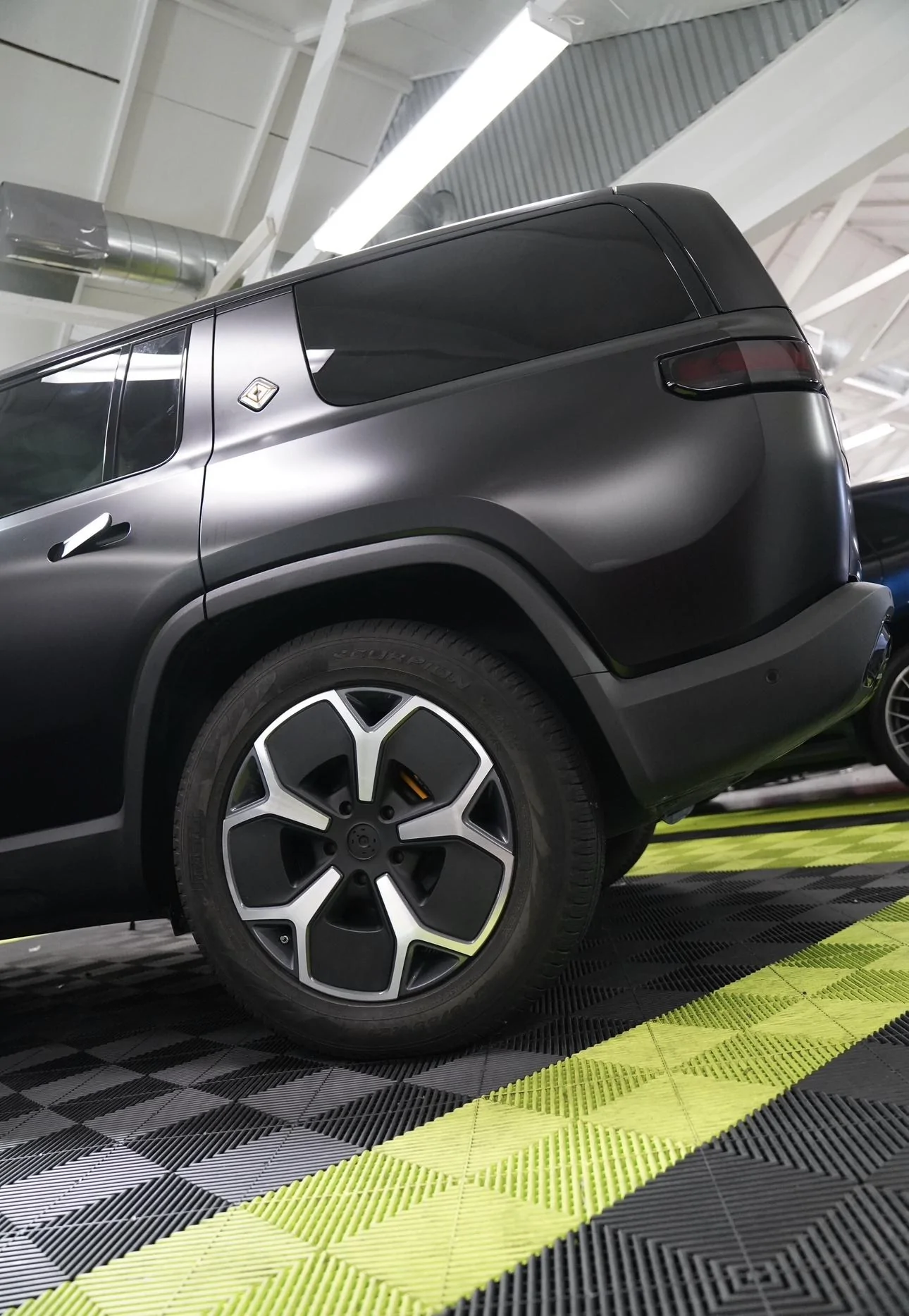Midnight R1S Full Matte PPF, Chrome Delete, Light Smoke | Rivian Forum ...