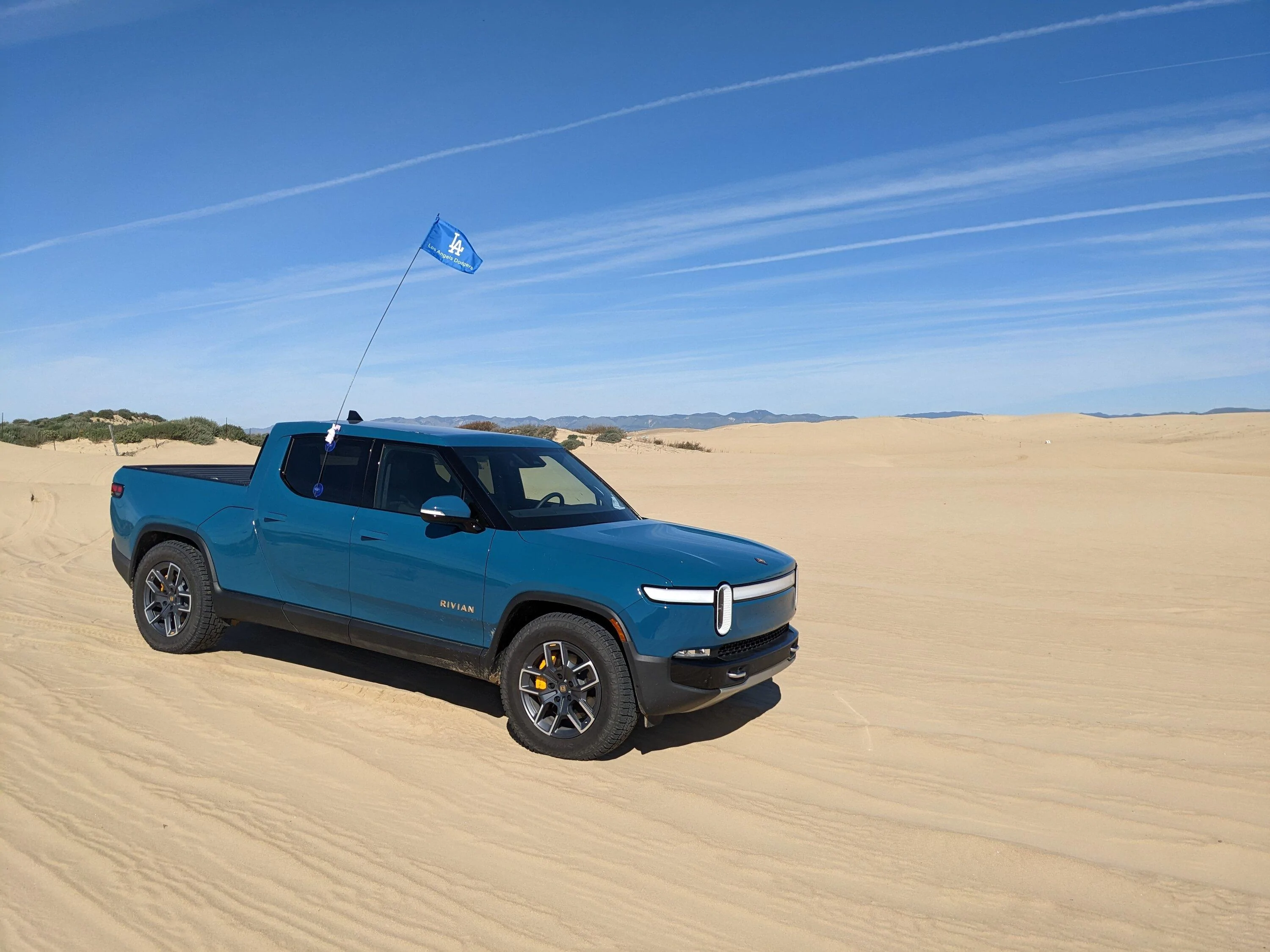 Oceano Dunes Pismo Beach w/ R1T in Sand Mode and air'd down to 25psi ...