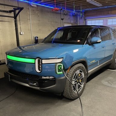 R1S Rear Bumper Question | Rivian Forum - R1T R1S R2 News, Specs ...