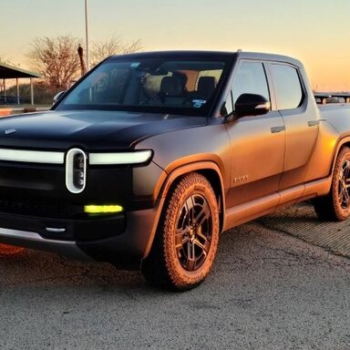 Rivian R1T Tail Light Replacement | Rivian Forum - R1T R1S R2 News ...