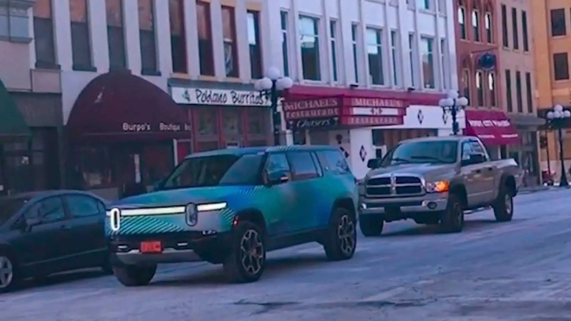 Video: Real life look at R1S vs Ram 1500, GMC Terrain, Chevy Suburban ...