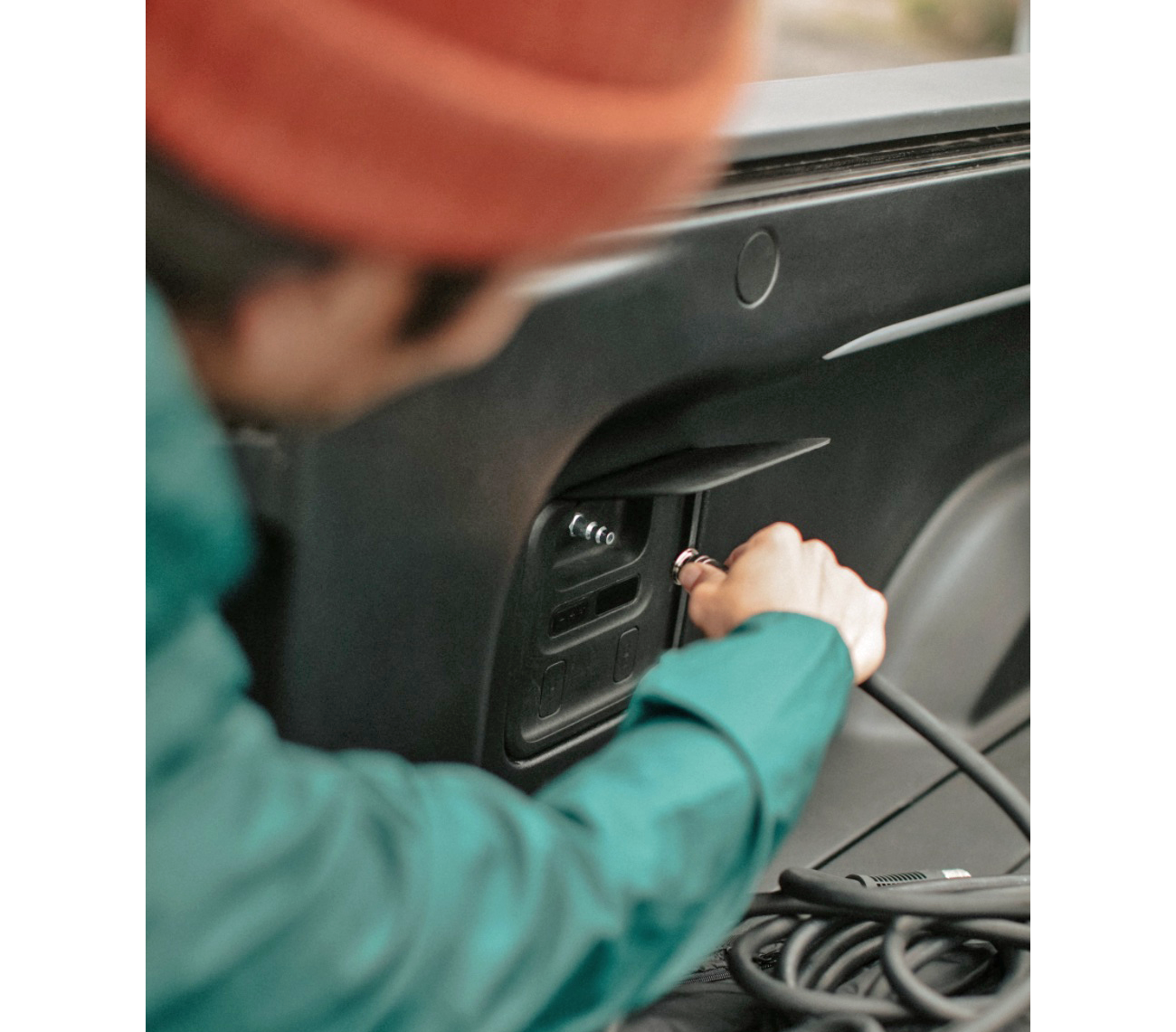 Rivian to Include Air Compressor Kit With All Vehicles (Confirmed by ...