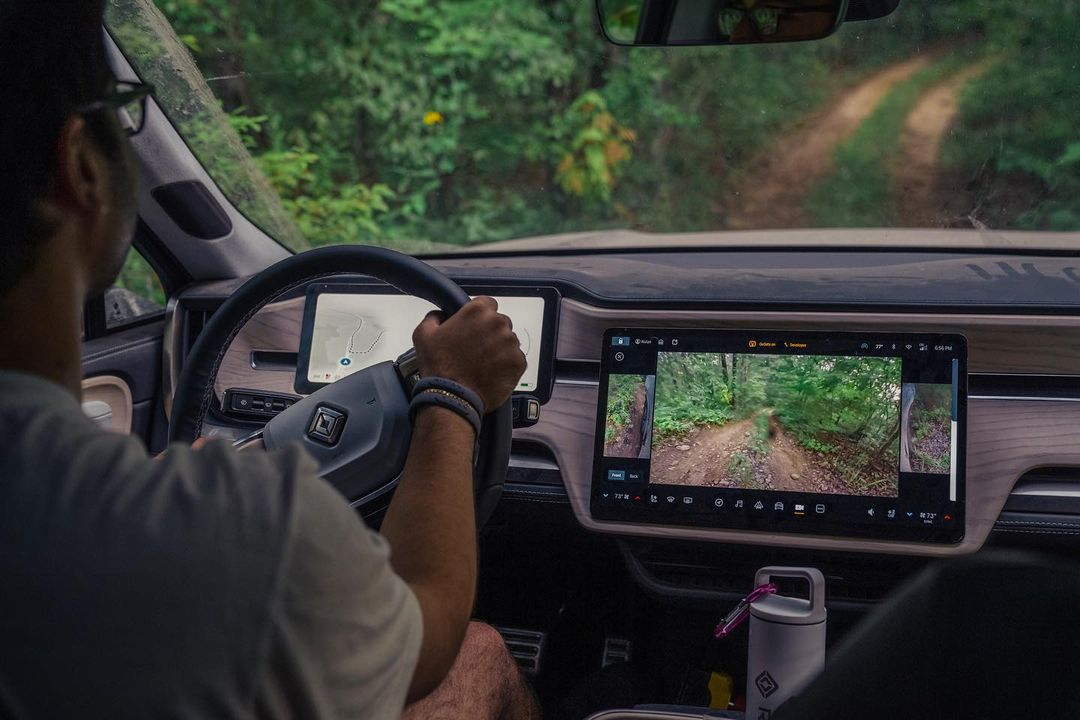 Cameras App Features & Functions - clues from the Motortrend feature ...