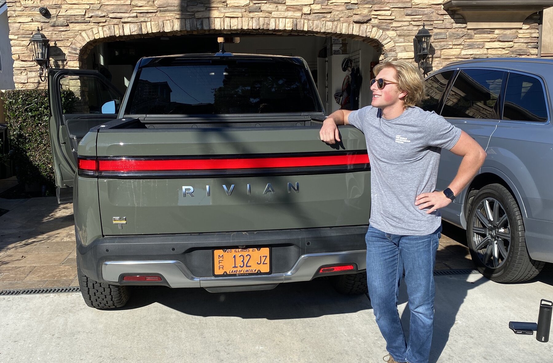 My First Mile Experience w/ Launch Green R1T | Rivian Forum - R1T R1S ...