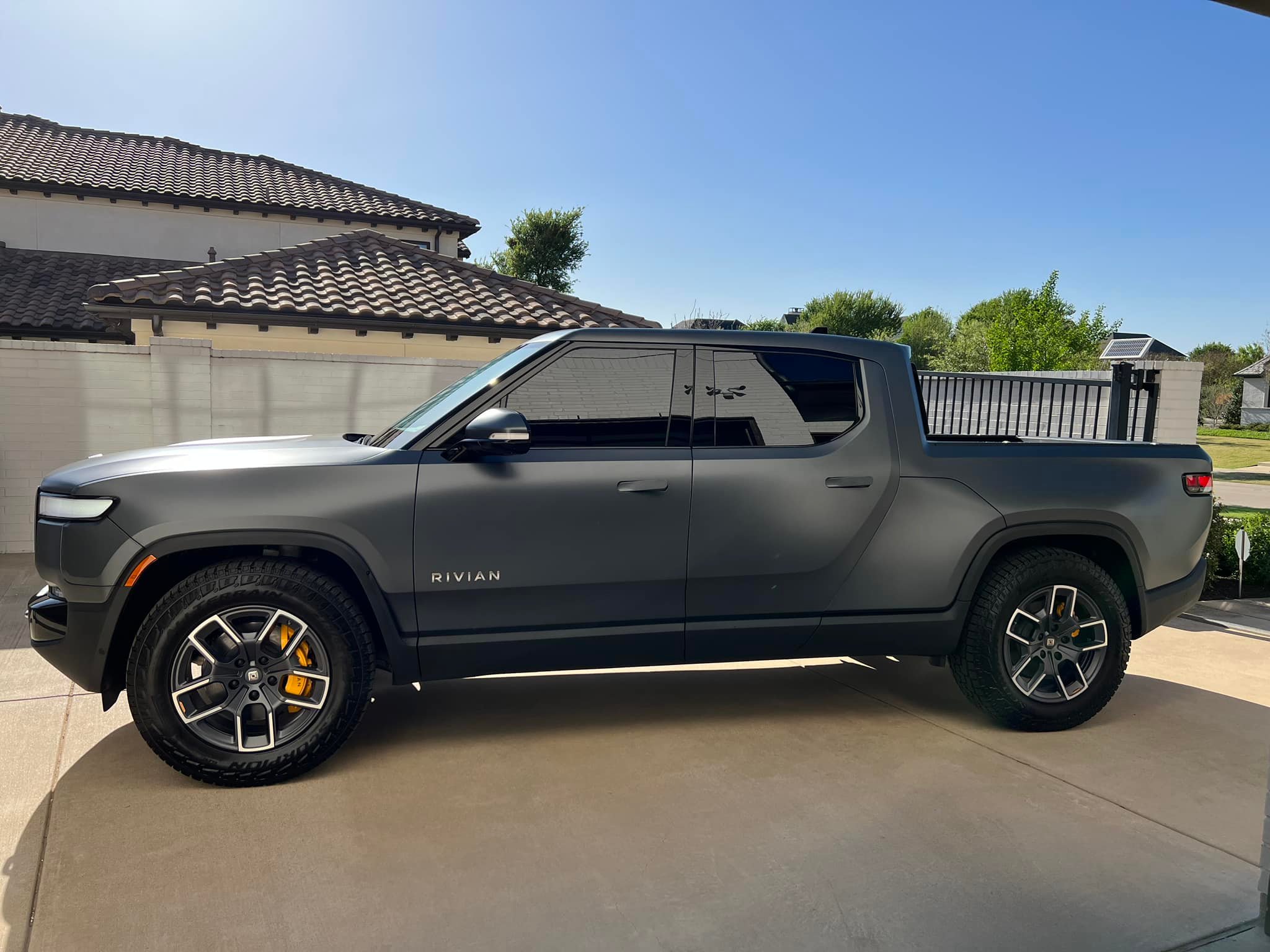 El Cap Granite R1T in Satin XPEL PPF Wrap | Rivian Forum - R1T R1S R2 ...