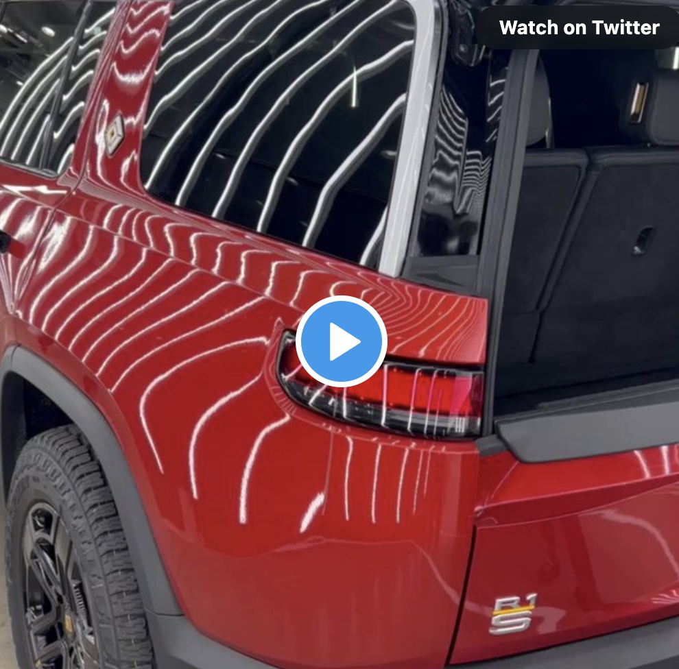 RJ Shows interior of R1S (Canyon Red) | Rivian Forum - R1T R1S R2 News ...