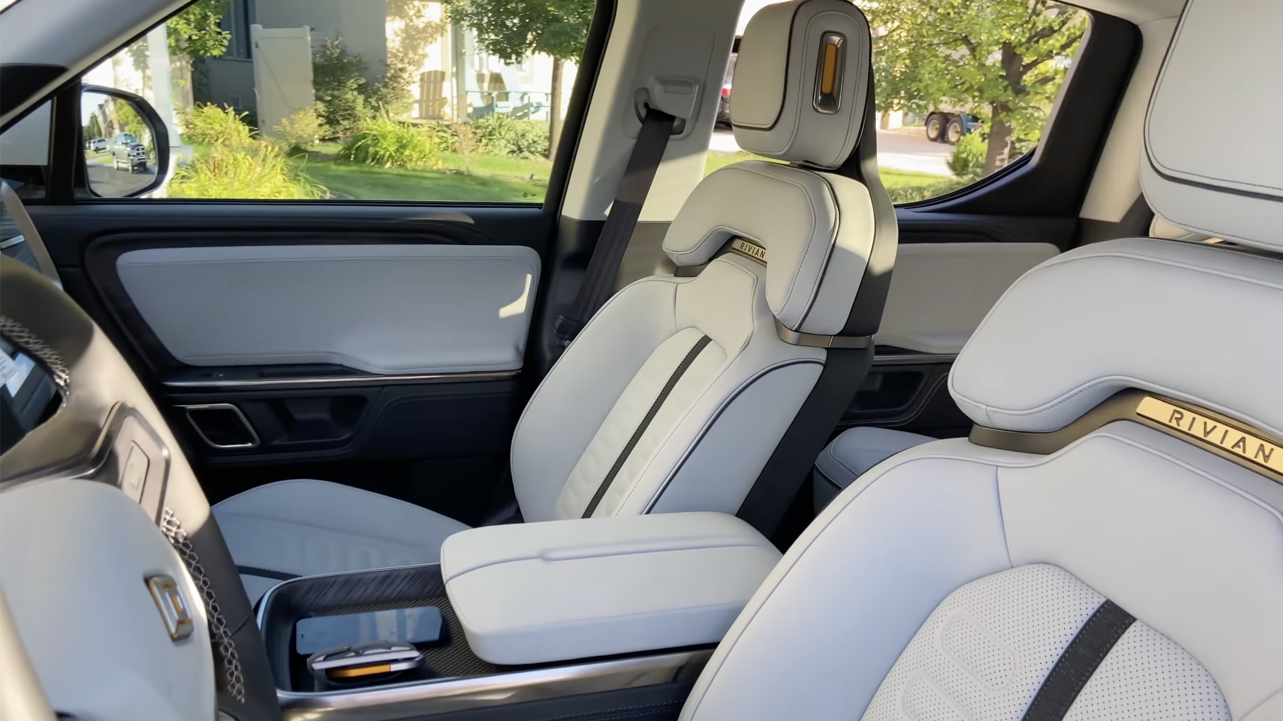 My Rivian R1T Ocean Coast Interior Delivery!! | Rivian Forum - R1T R1S ...