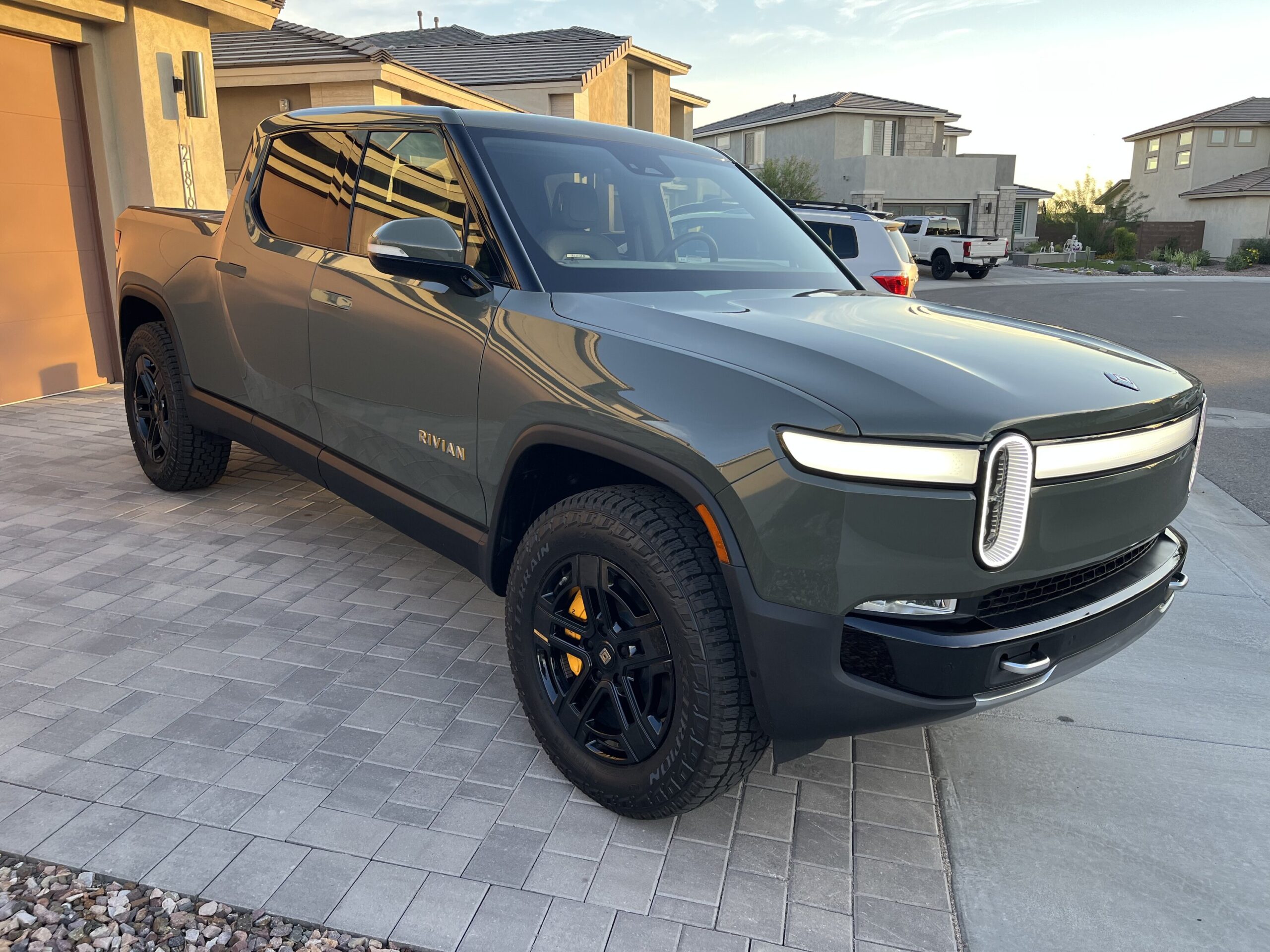 Phoenix: Launch Edition Launch Green R1T Delivery | Rivian Forum - R1T ...