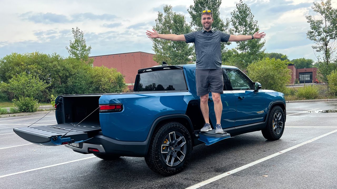 Took delivery of my Rivian Blue / Ocean Coast / 20" AT today! 581 Days ...