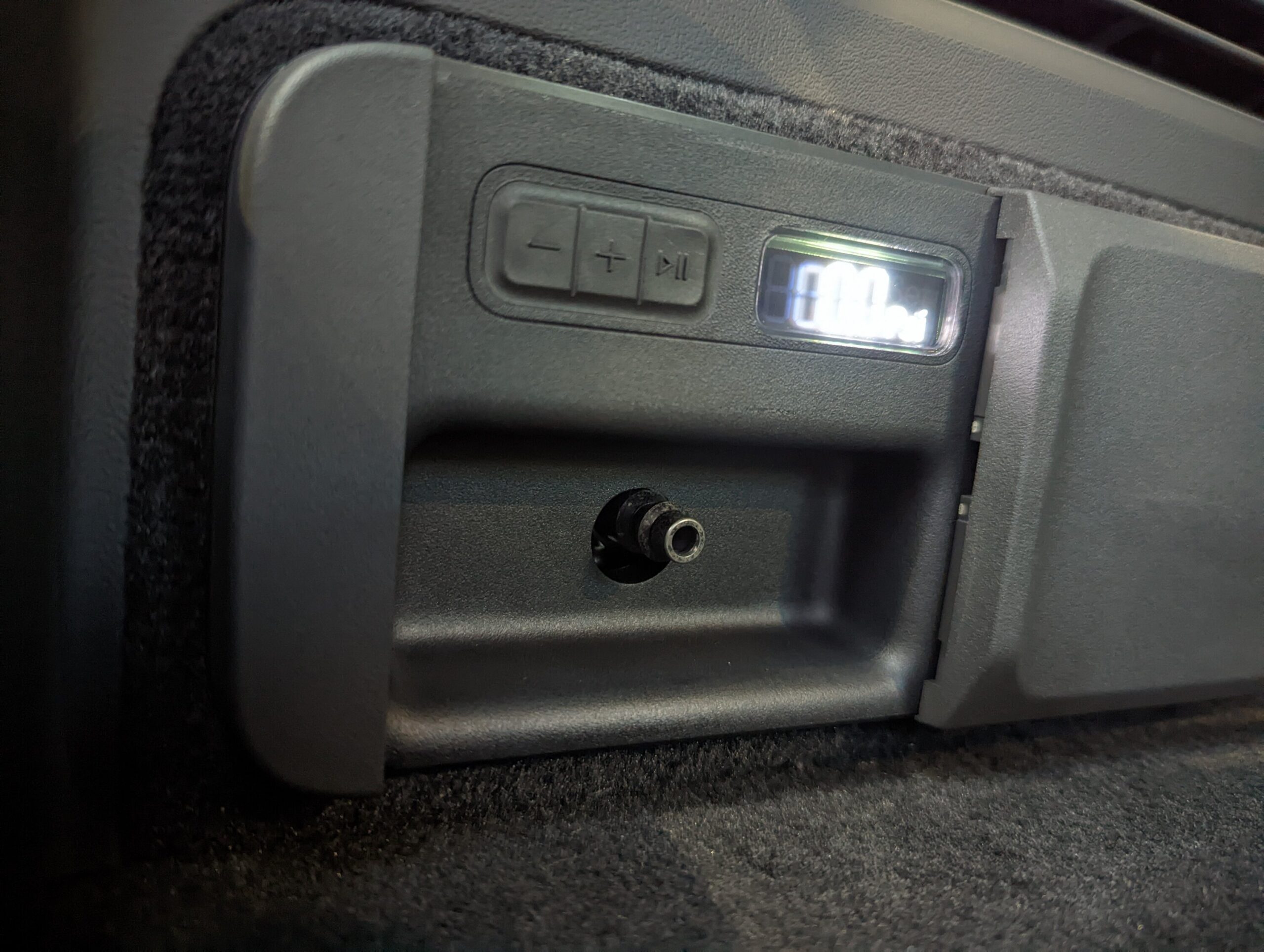 R1S Owners: Check your air compressor hose | Rivian Forum - R1T R1S R2 ...