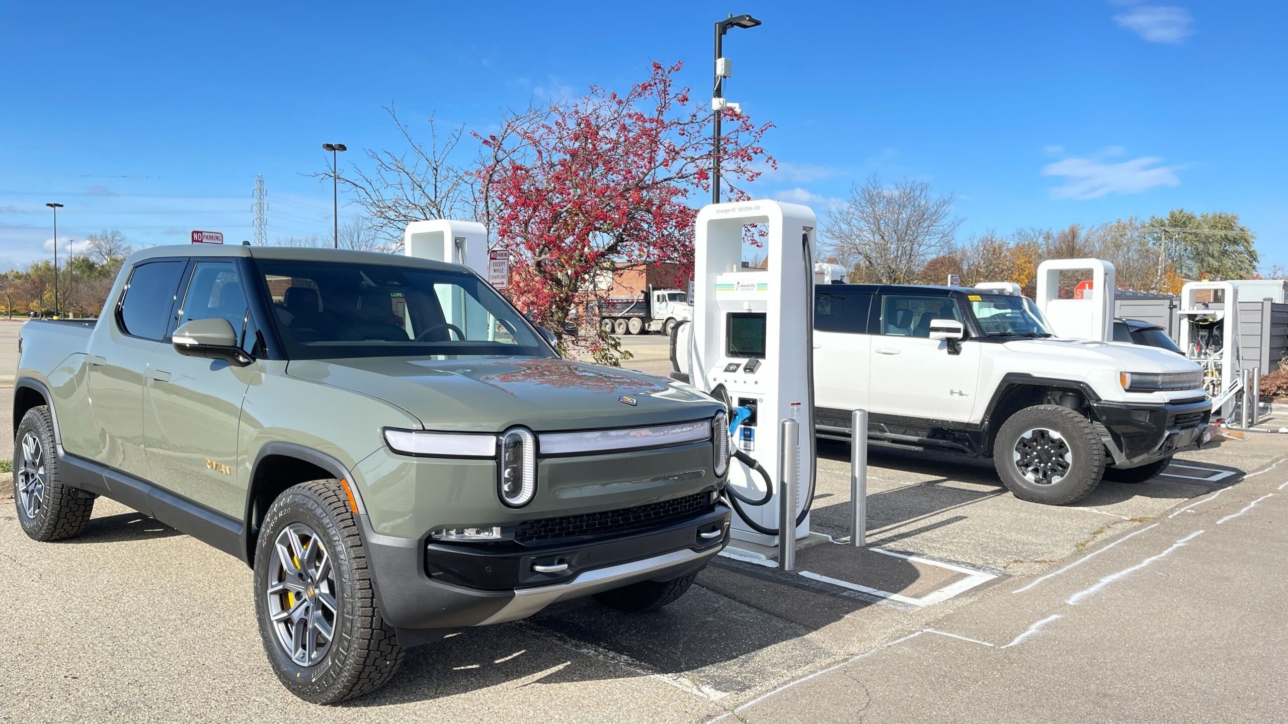 Thoughts on State of Fast Charging from an EV Newbie after R1S Road ...