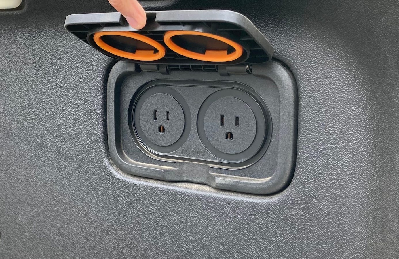 Rivian R1T Bed Outlet Saves Power Outage Day -- charges battery charger ...