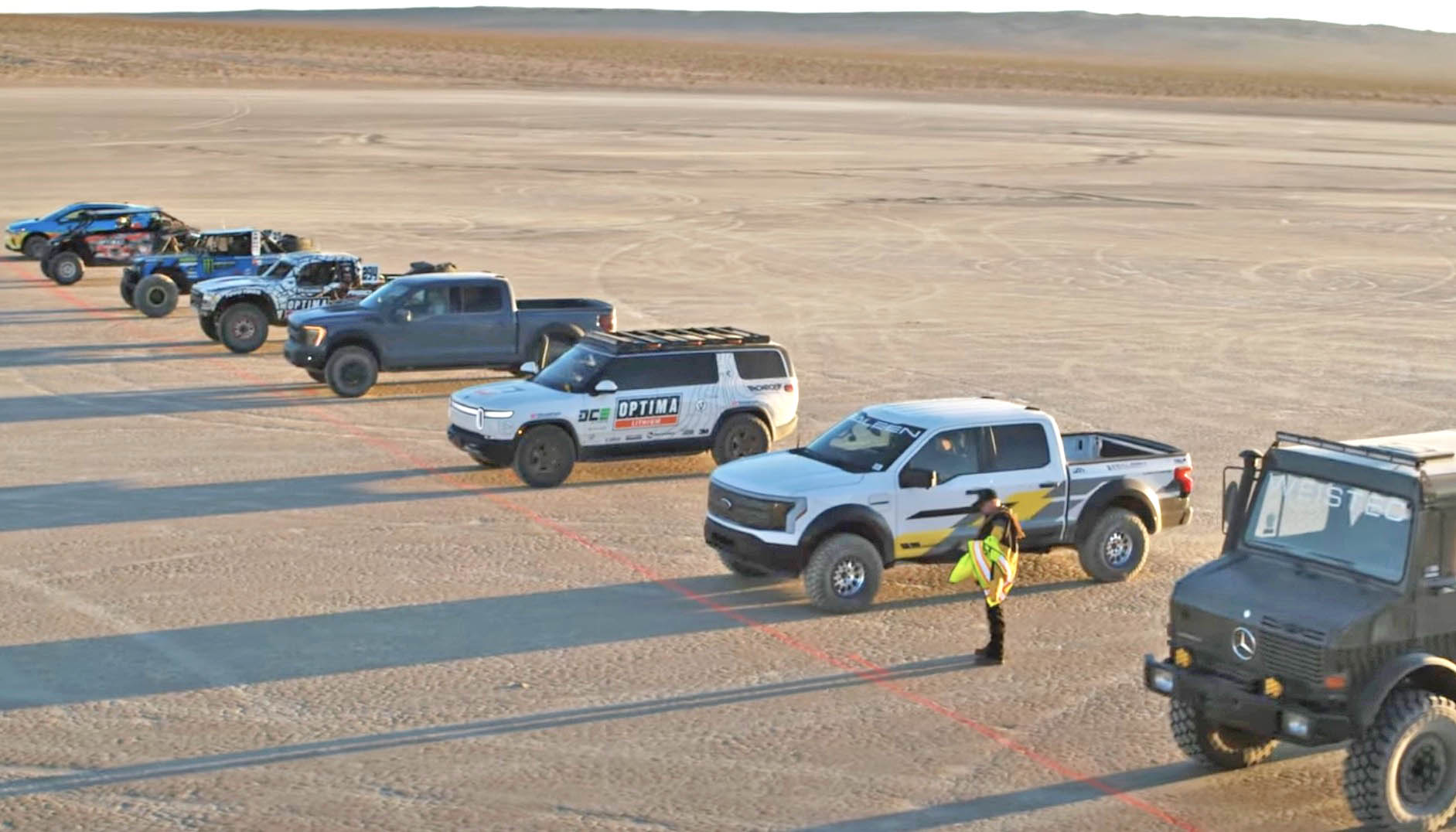 Ford Raptor R vs Rivian R1S (by DCE Optima Battery) vs Lightning - Drag ...