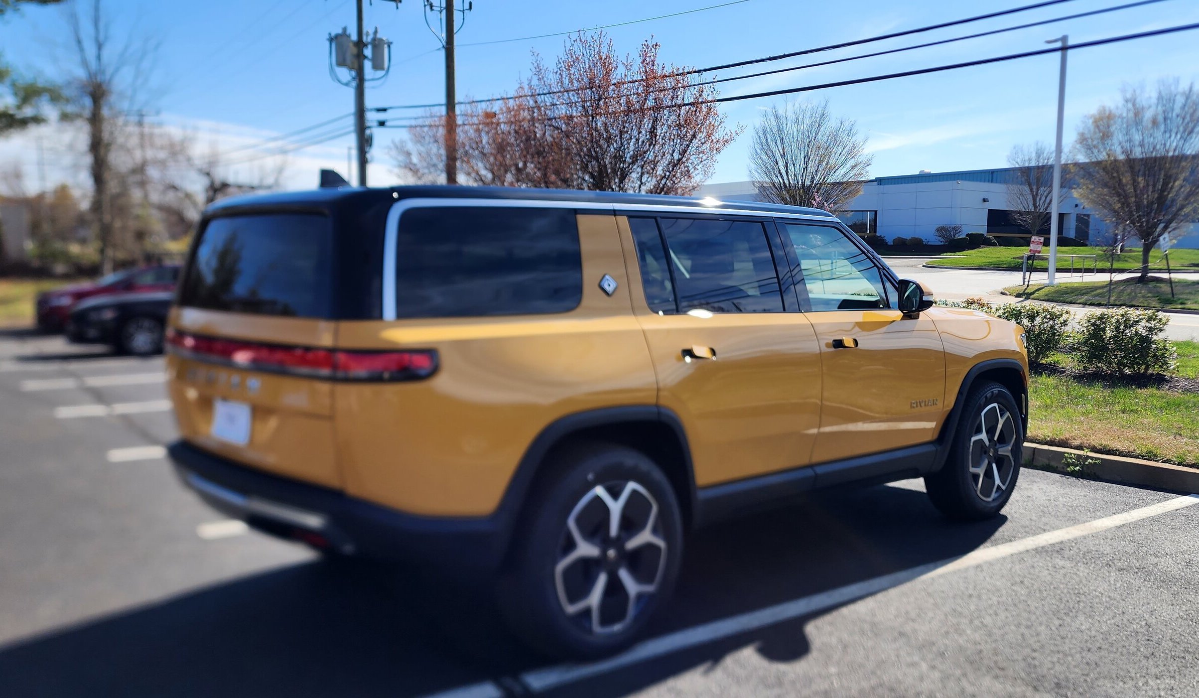 Wait is over. Picked up Compass Yellow R1S beauty after 2.5 years ...