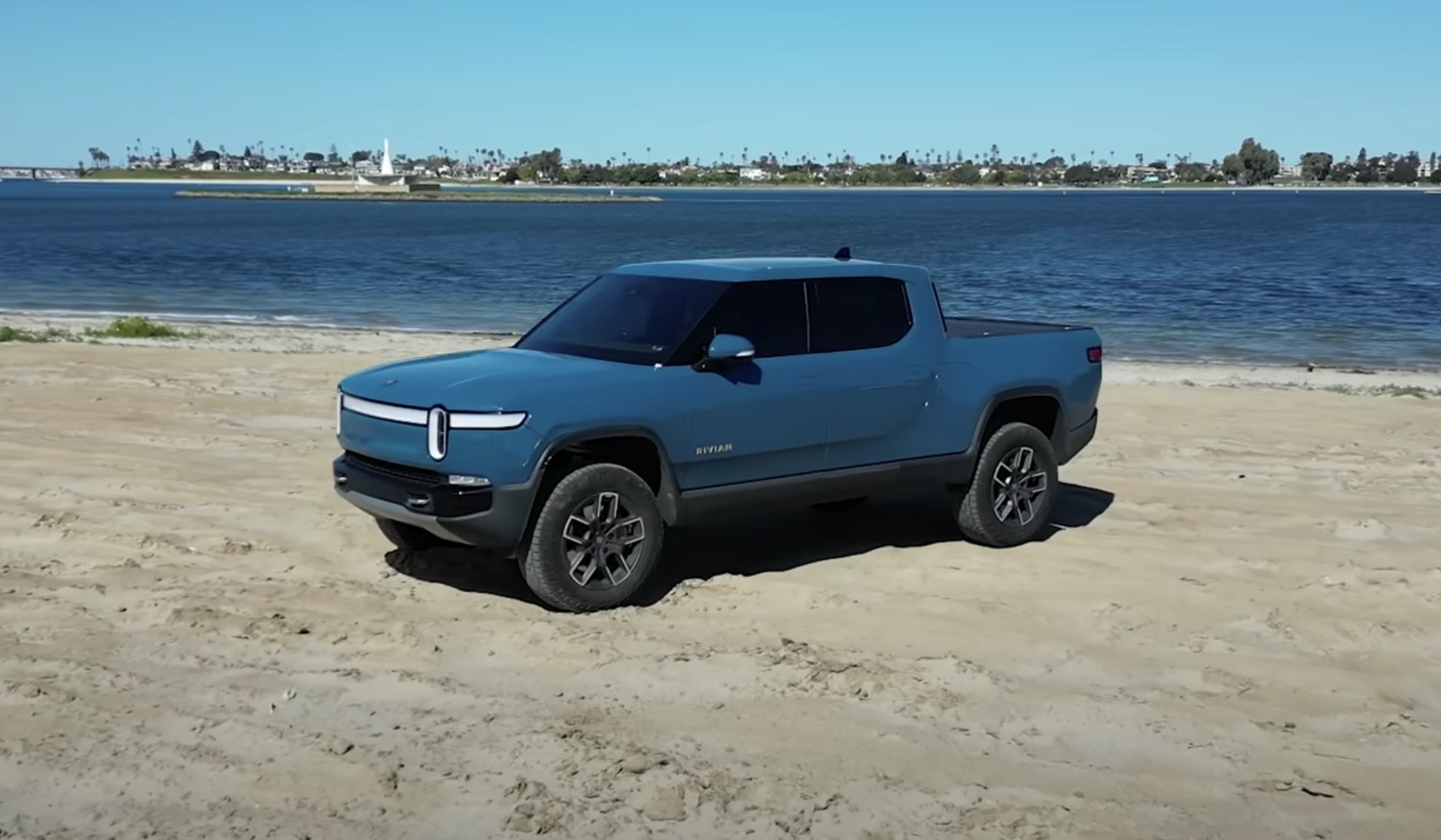 Ben Sullins: Rivian R1T After 1 Year - Would I Buy it Again? | Rivian ...
