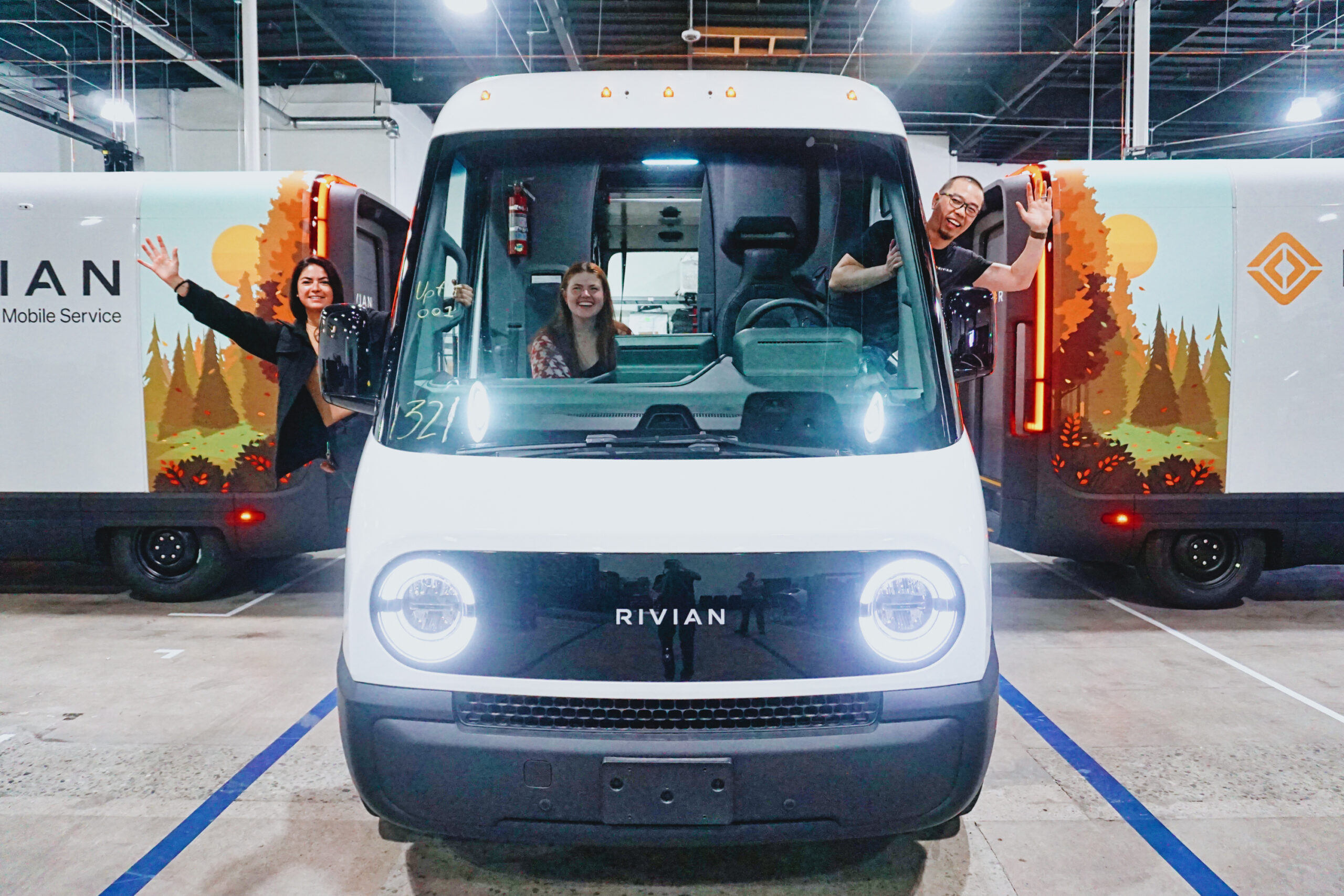 Official Rivian Story: Fleet of All-Electric Rivian Service Vans Hit ...