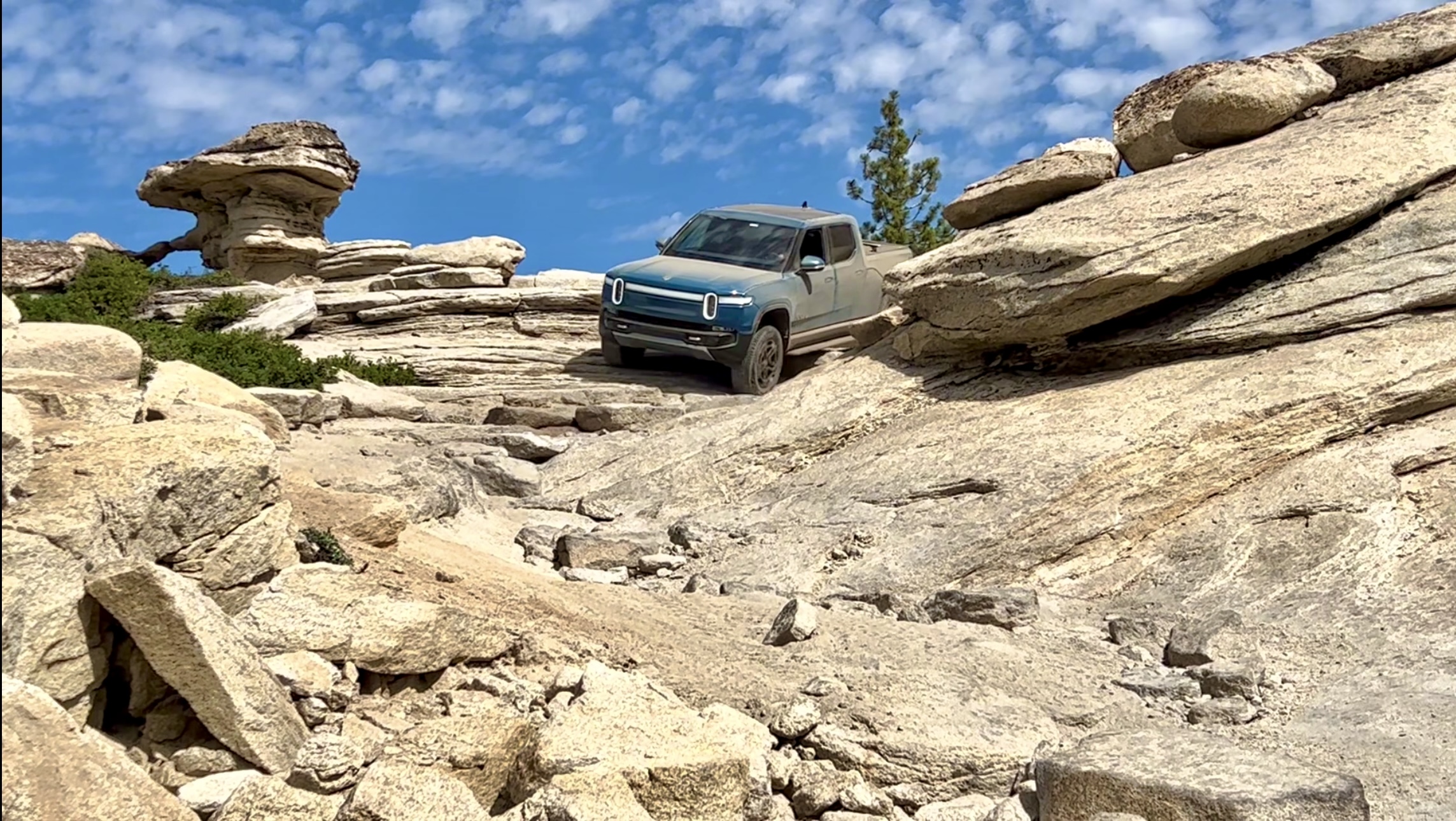 Rivian off roading photos -- post yours! | Rivian Forum - R1T R1S R2 R3 ...