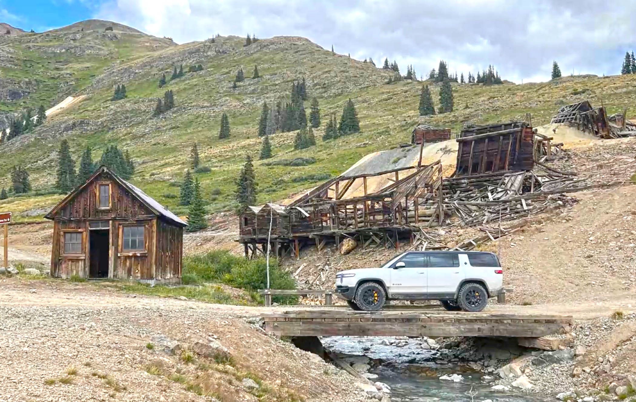 R1S @ Alpine Loop, CO - Cinnamon Pass, California Gulch, Corkscrew ...