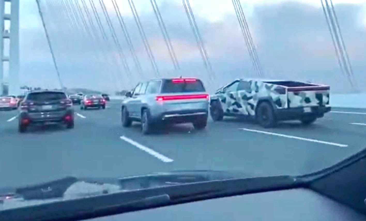 Spotted: Cybertruck vs. Rivian R1 size comparisons | Rivian Forum - R1T ...