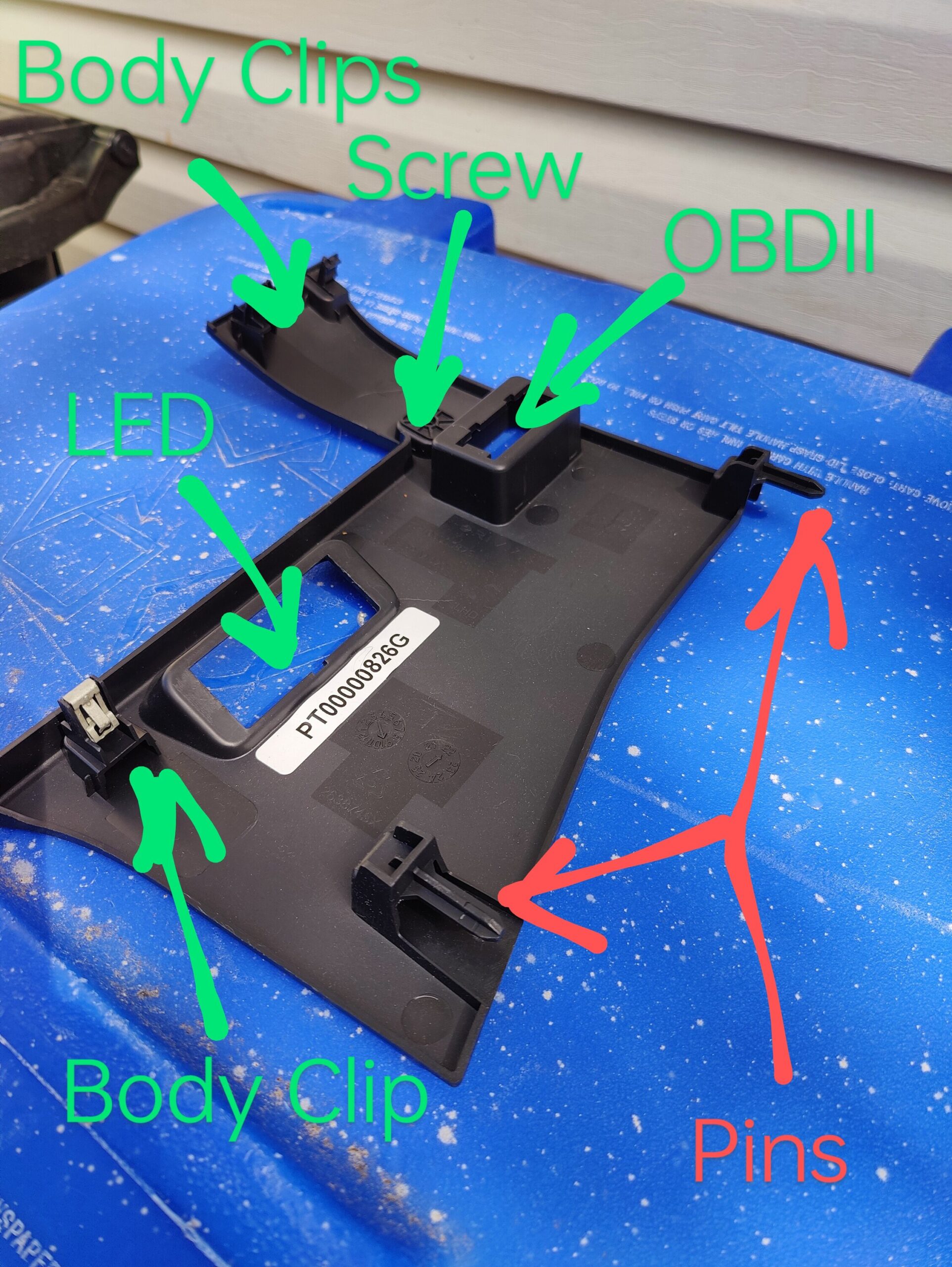 SOLVED: my dash rattle found and fixed | Rivian Forum - R1T R1S R2 R3 ...