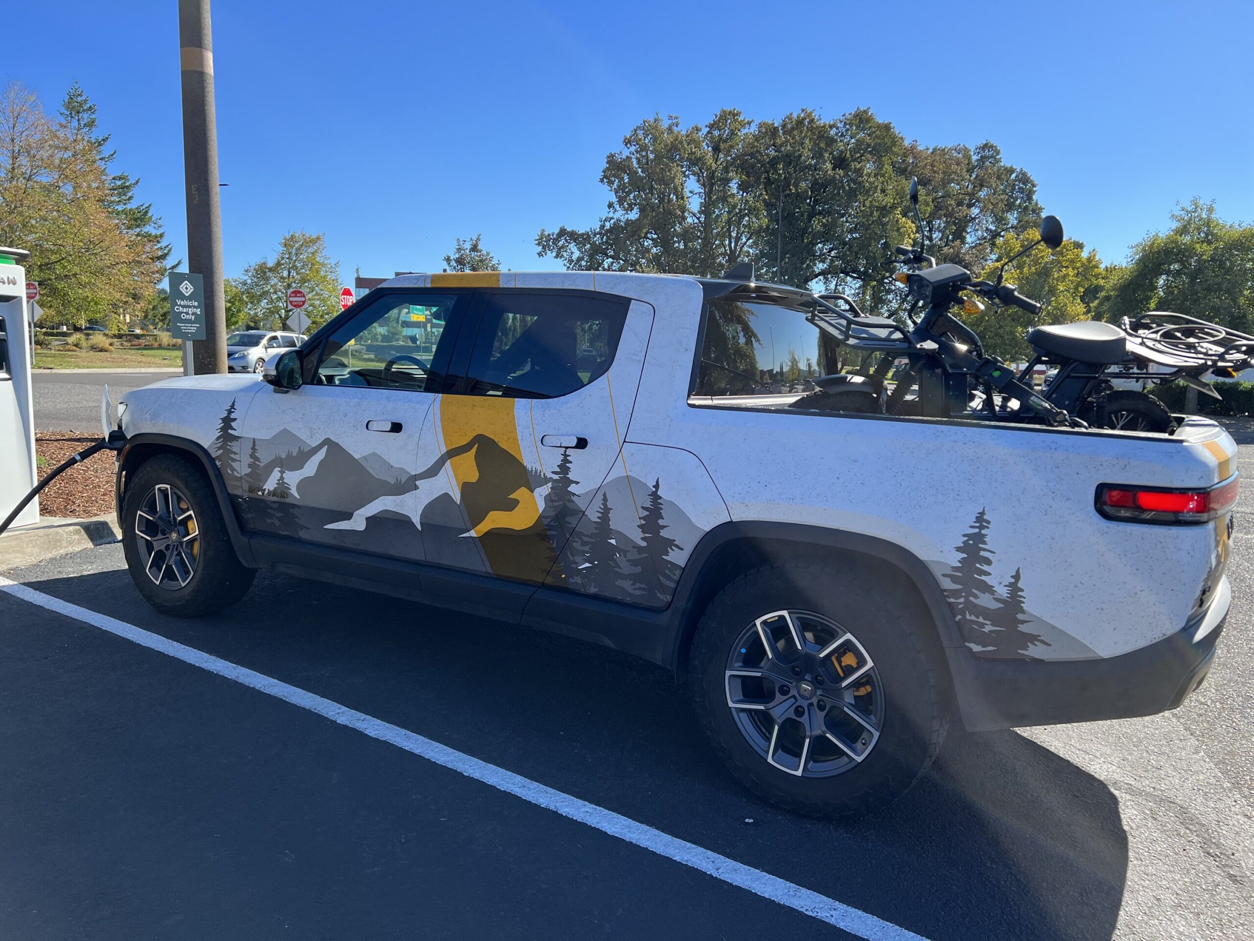 Custom design wrap on my R1T | Rivian Forum - R1T R1S R2 R3 News, Specs ...