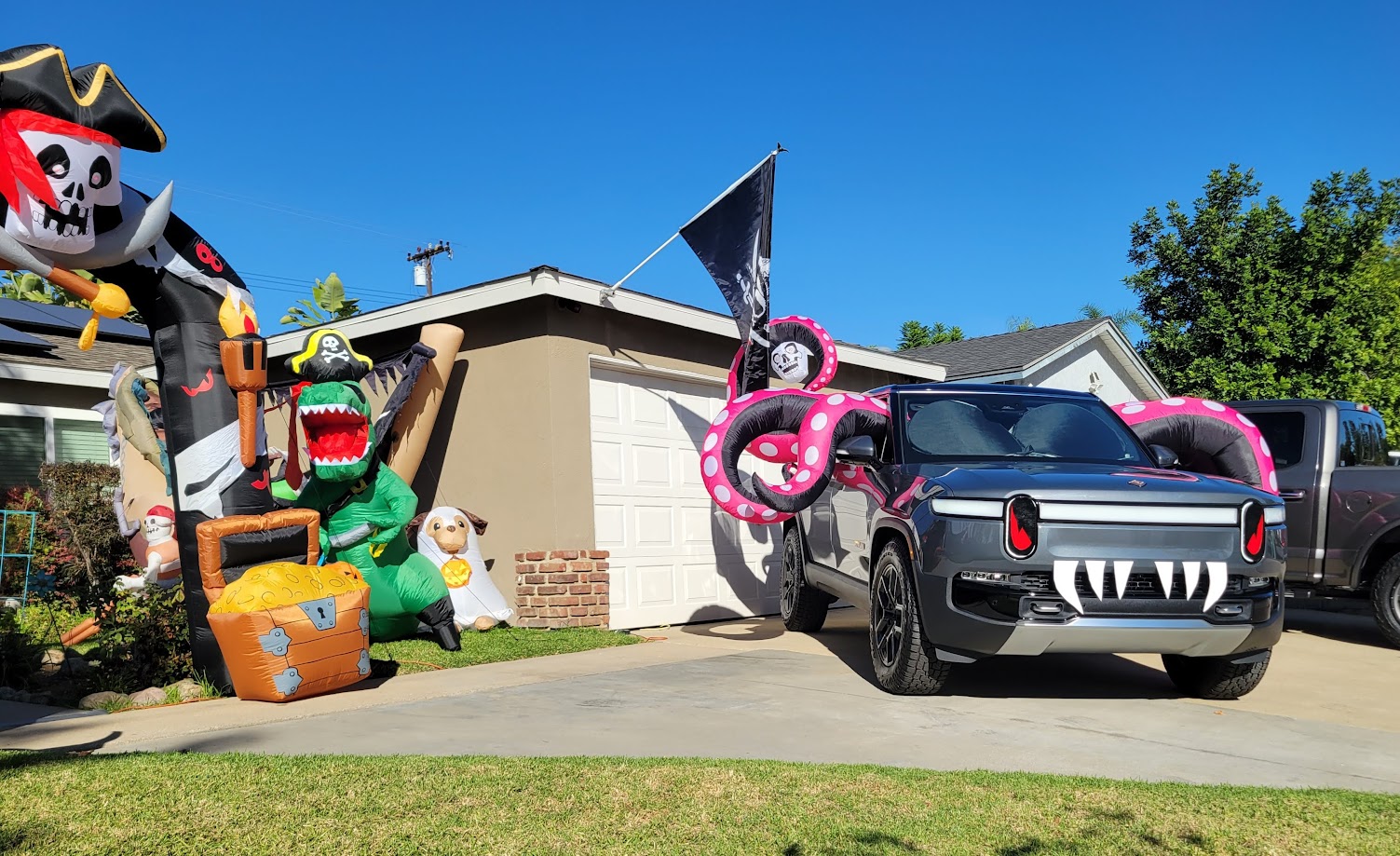 Happy Rivian Halloween!!! Post your Rivian Halloween pics!! | Rivian ...