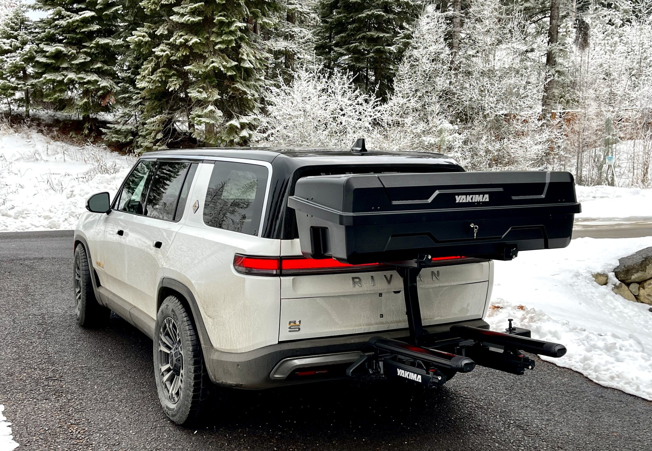 Yakima EXO Hitch Hauler installed for ski season | Rivian Forum - R1T ...