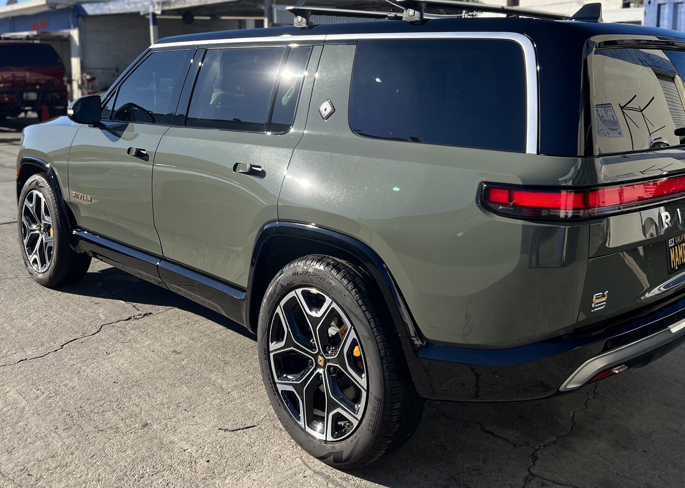 Painted Lower Cladding / Body Trim | Rivian Forum - R1T R1S R2 R3 News ...