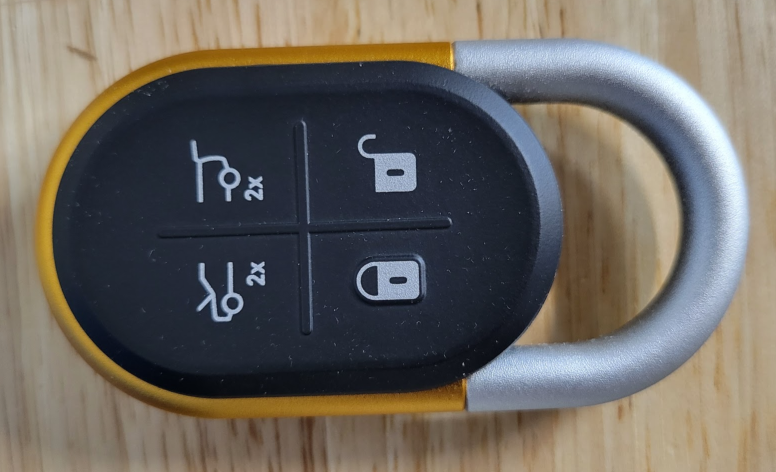 MY24 came with Silver Colored Key Fob Buttons | Rivian Forum - R1T R1S ...