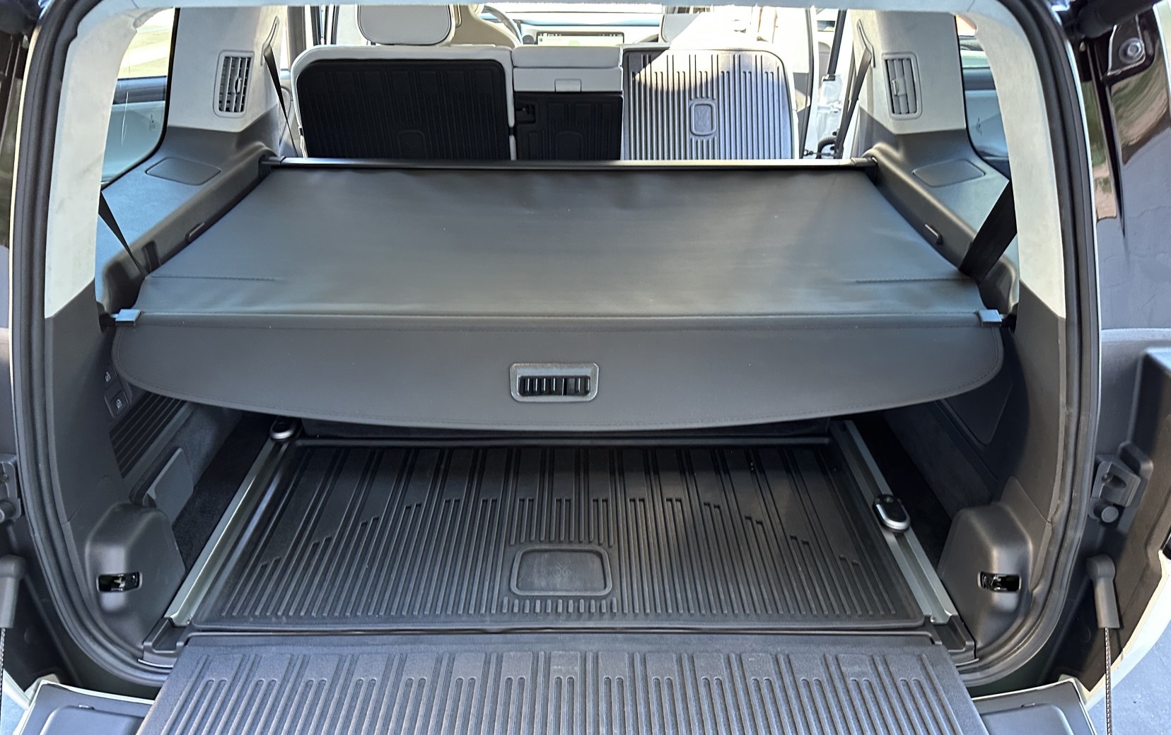 Introducing the New Cargo Privacy Cover for Rivian R1S Owners! | Rivian ...