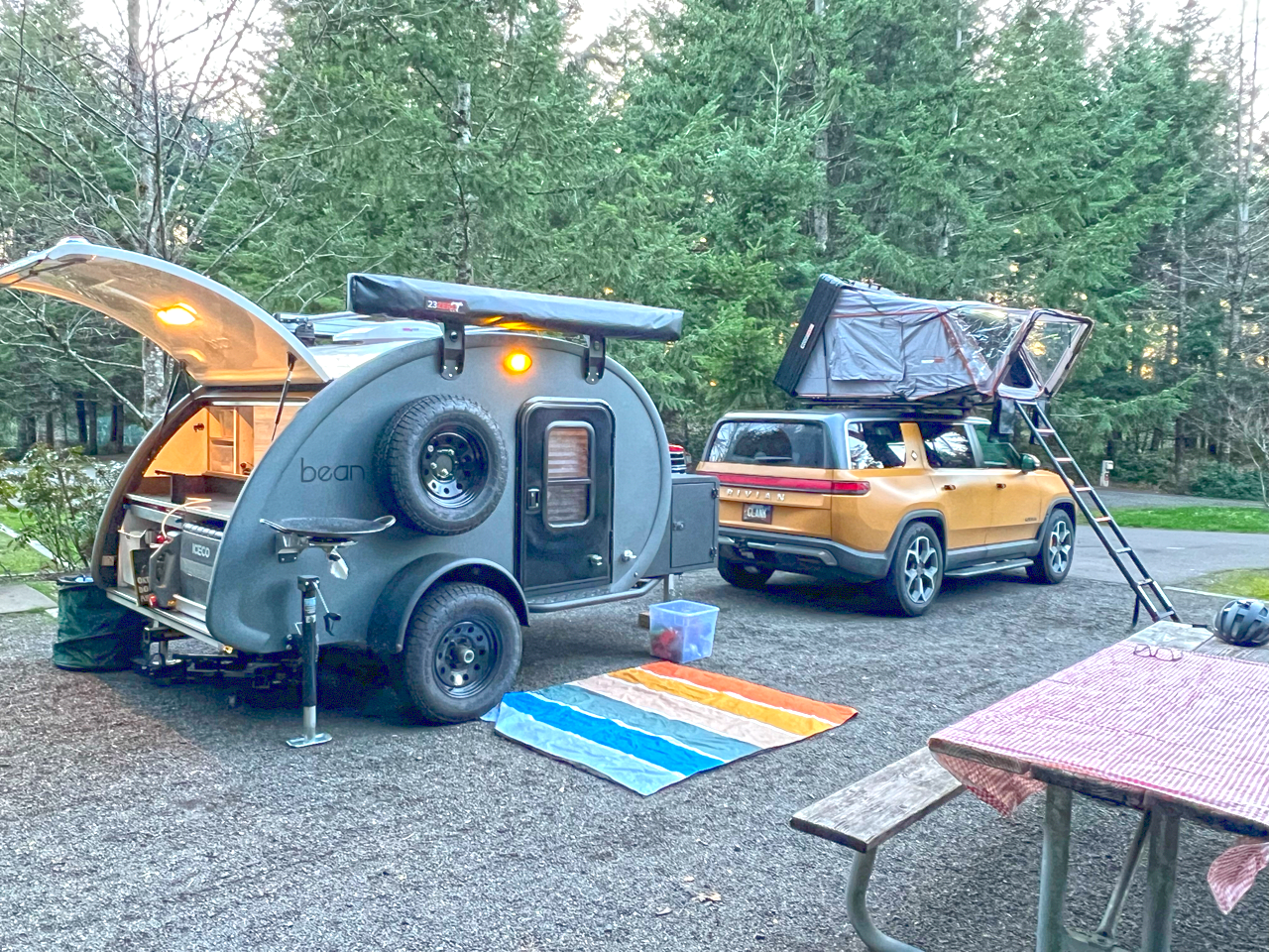 Towing a Teardrop Trailer with an R1S Quad (+ roof top tent RTT ...