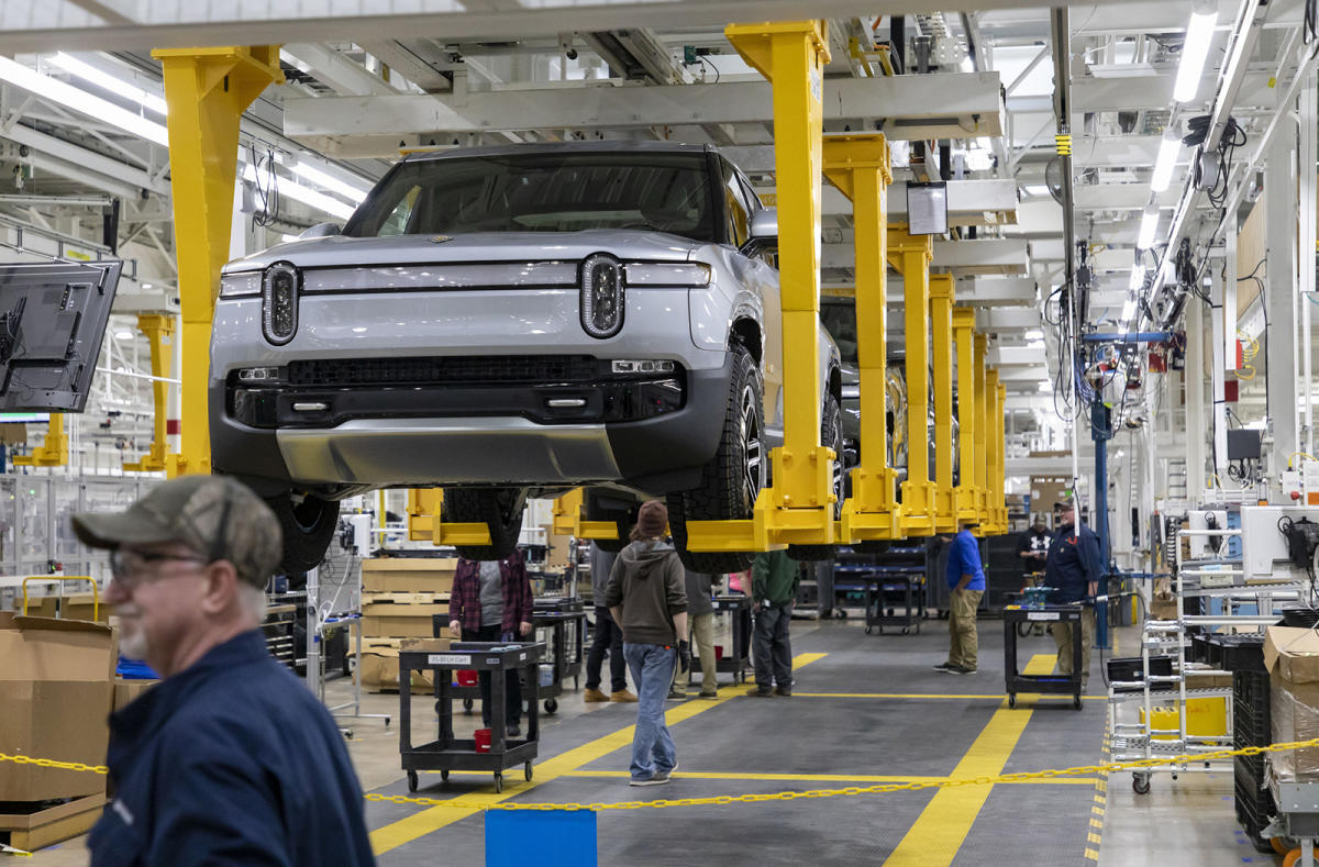 Rivian to cut 1 of 3 shifts for R1 production at Normal plant, starting ...