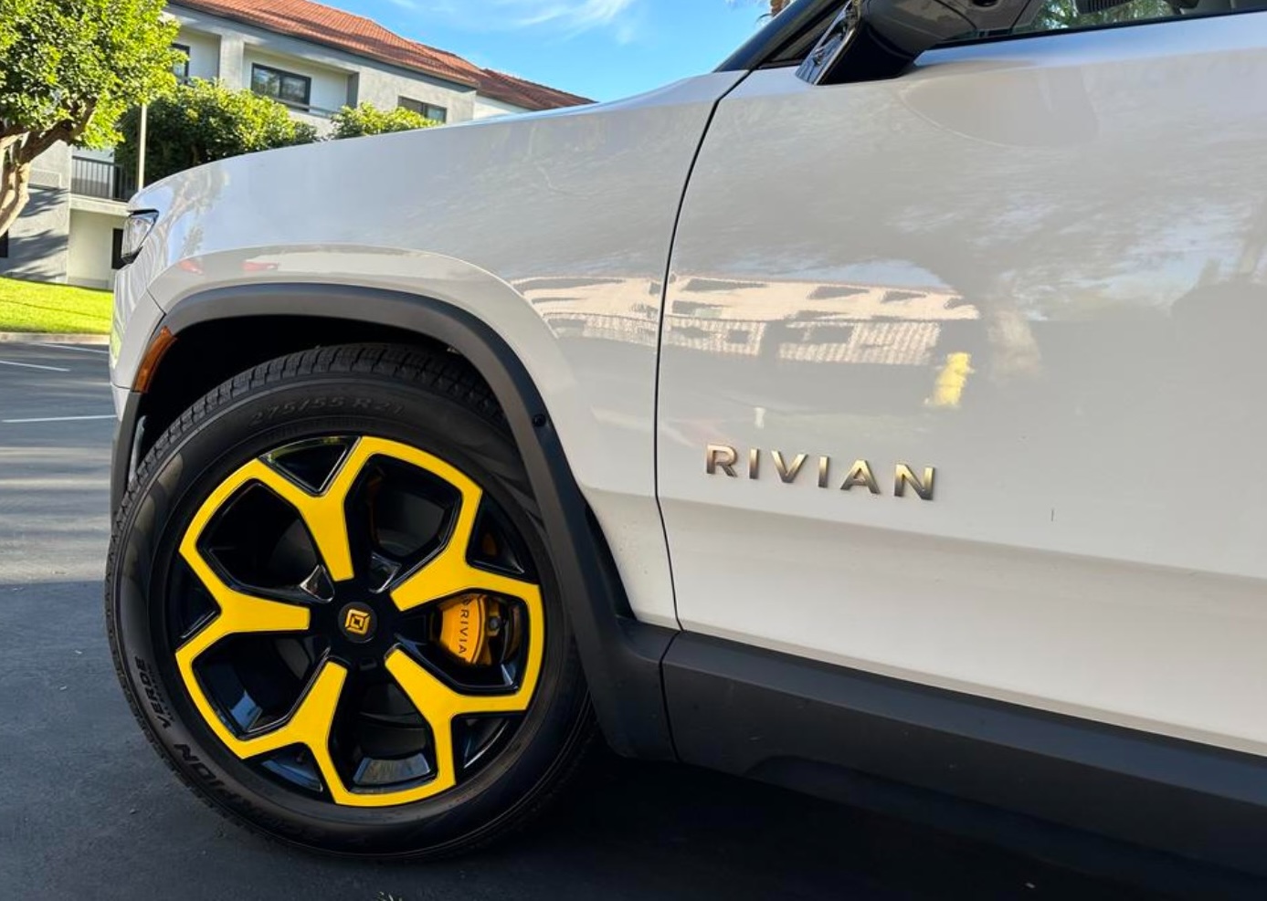 Introducing Our New Wheel Hub Covers for Rivian R1S and R1T - Seeking ...
