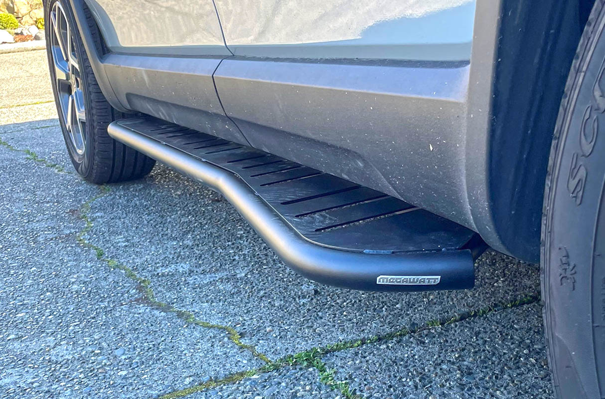 R1S Megawatt Sliders by Electruck 4x4 - installed photos & review ...