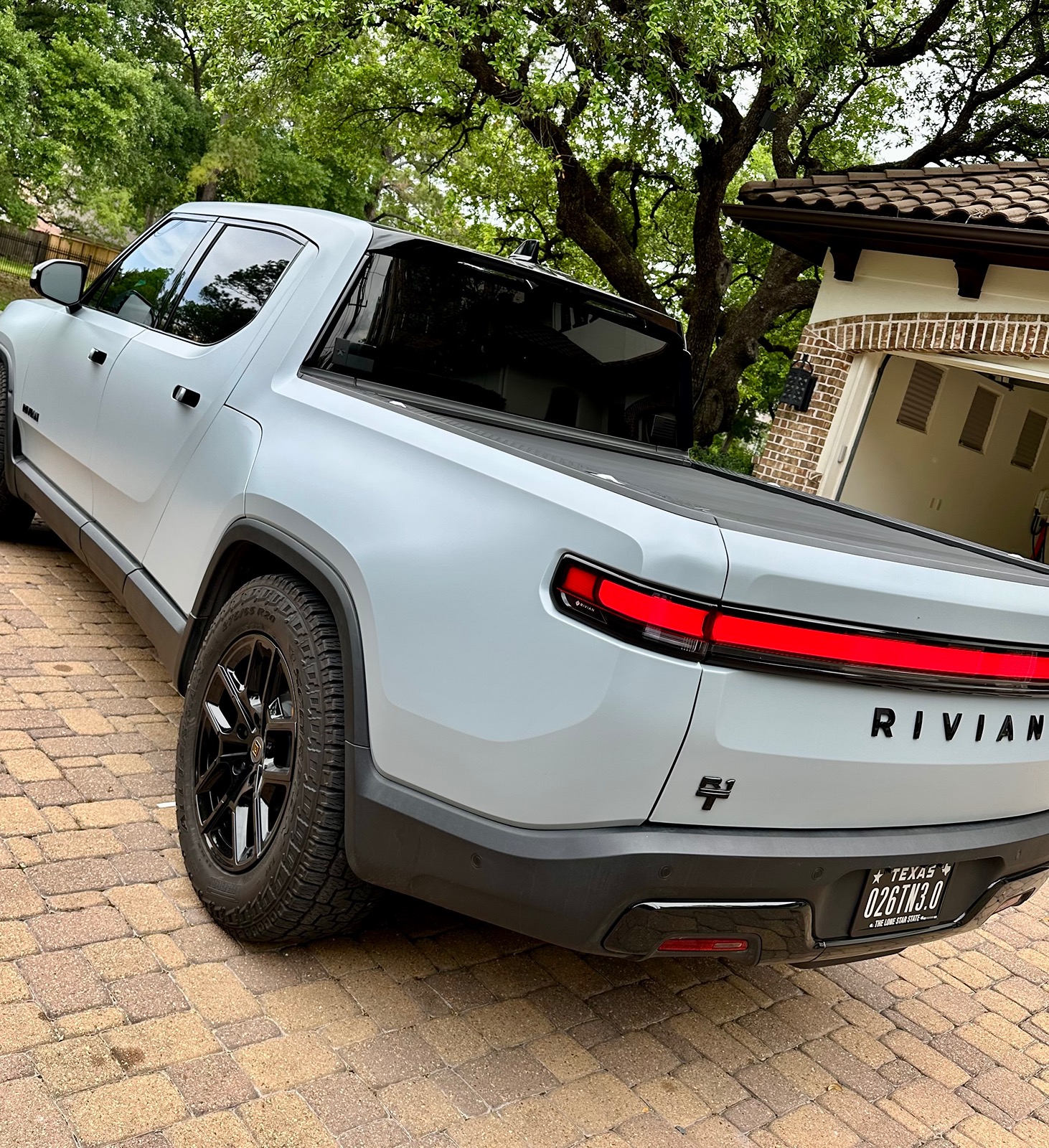 Limestone with satin PPF and chrome delete | Rivian Forum - R1T R1S R2 ...